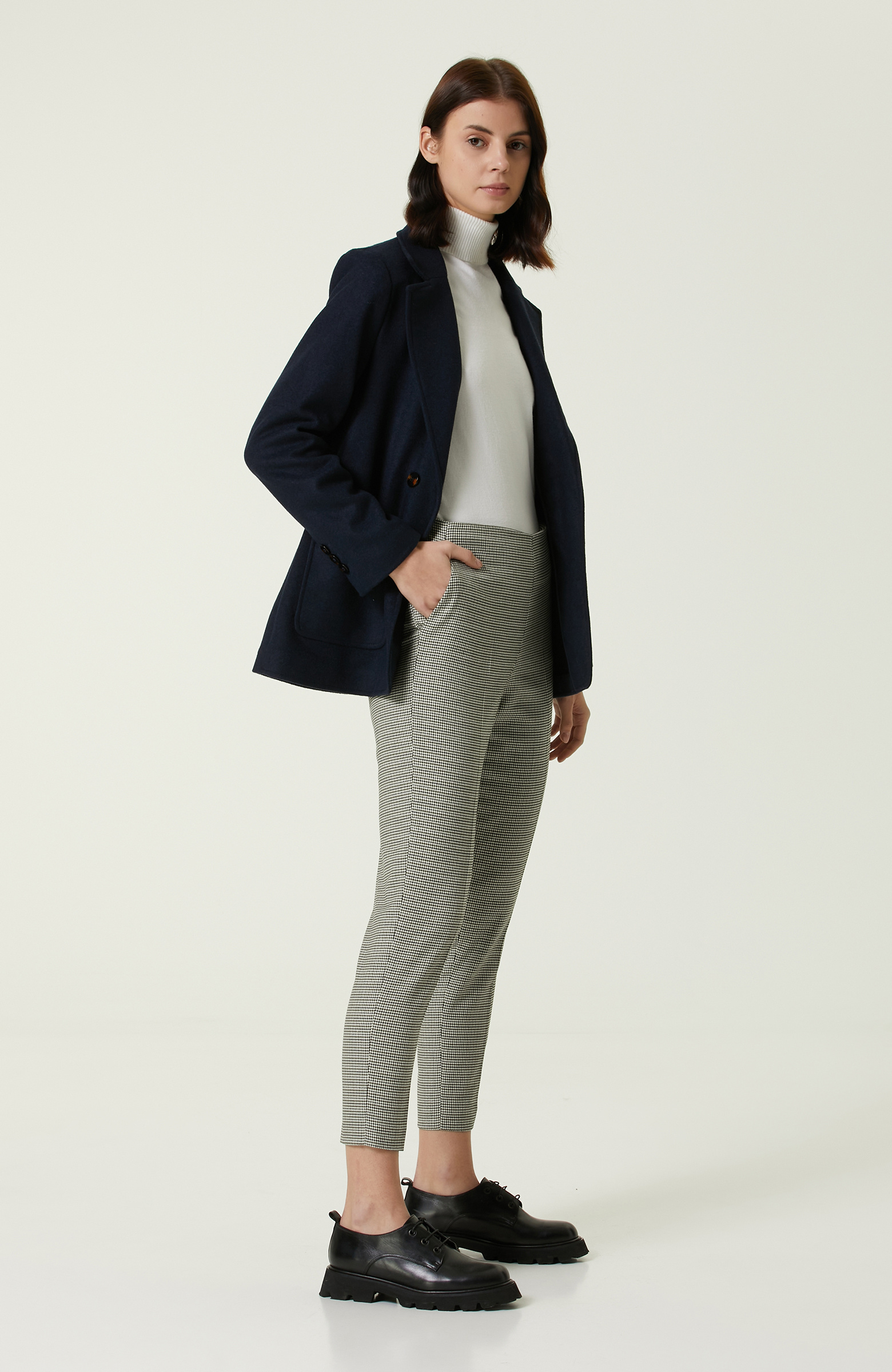 Slim Fit Siyah Ekru Pantolon