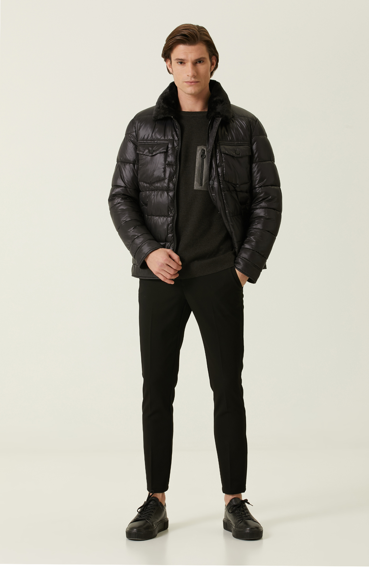 Siyah Dar Paça Pantolon