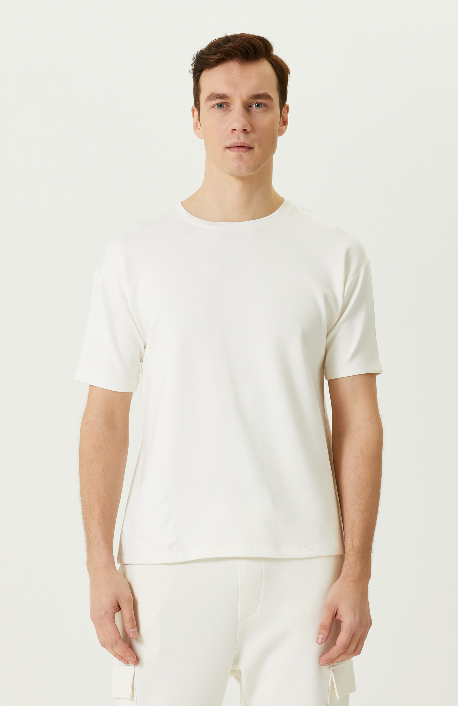 Geniş Fit Beyaz T-shirt