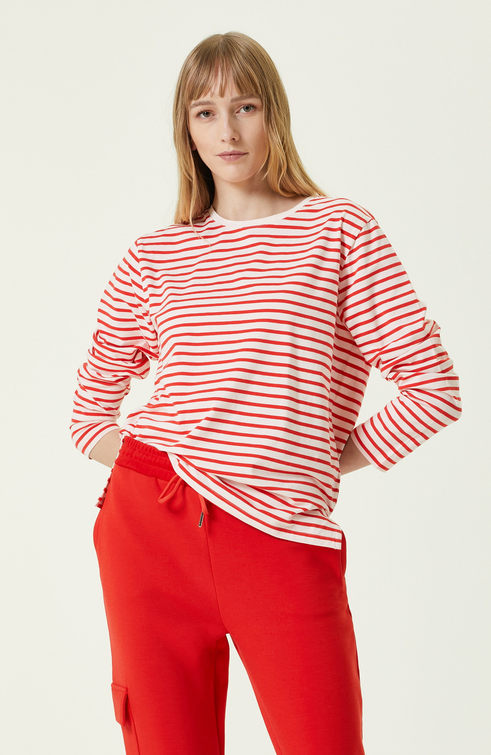 Kırmızı Beyaz Çizgili T-shirt