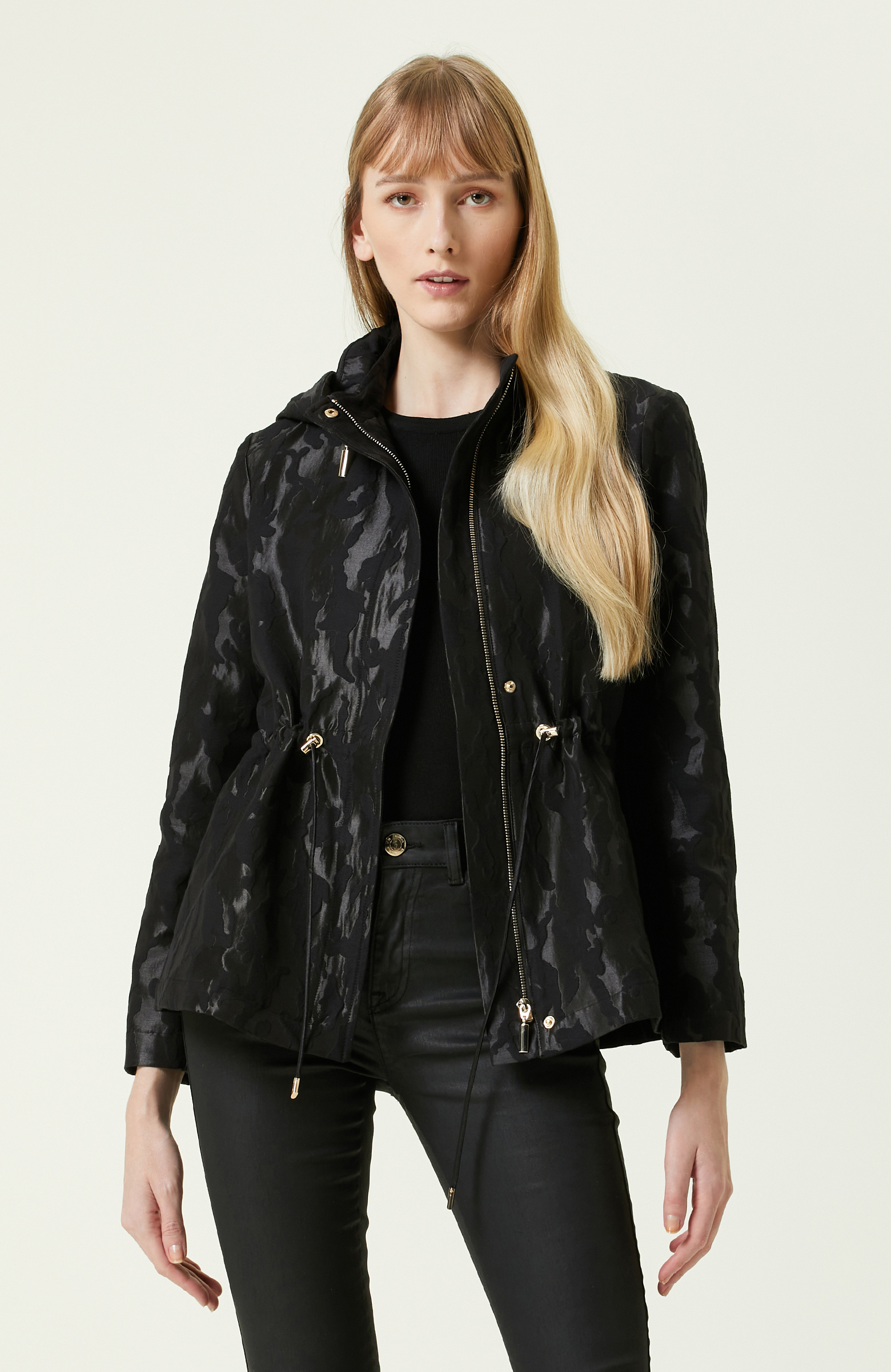 Regular Fit Siyah Desenli Mont