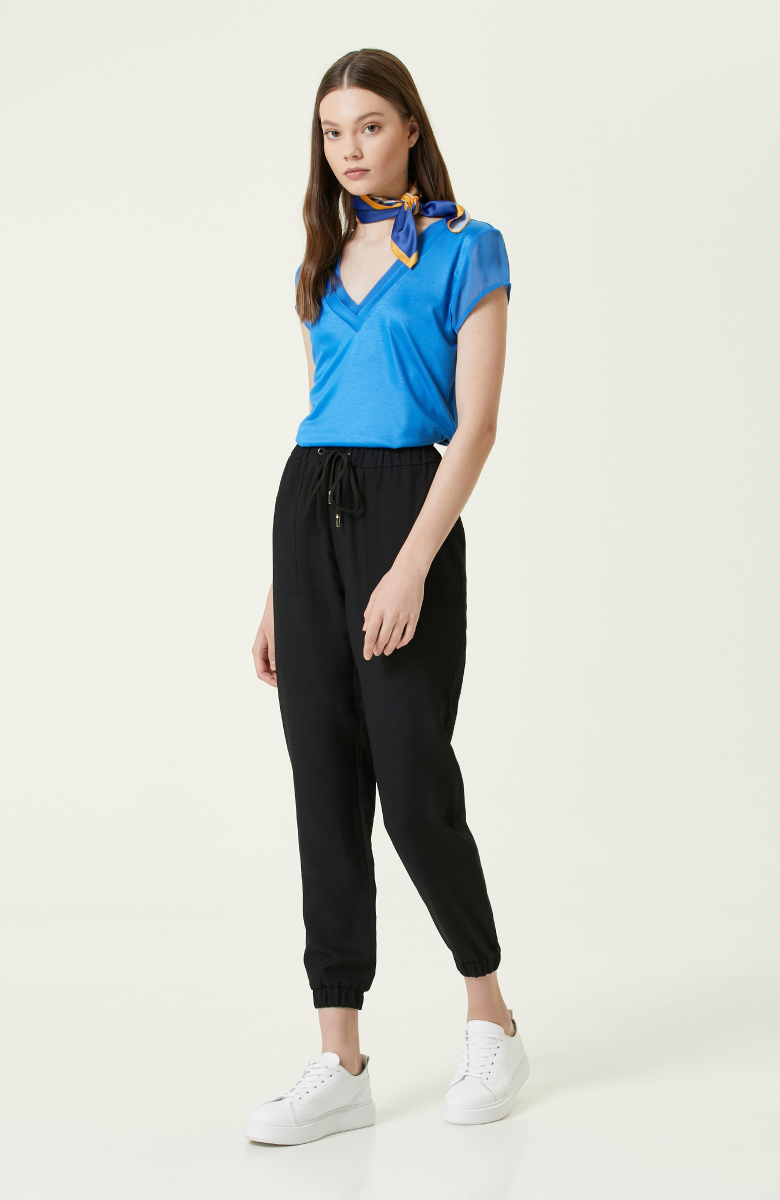 Regular Fit Siyah Pantolon