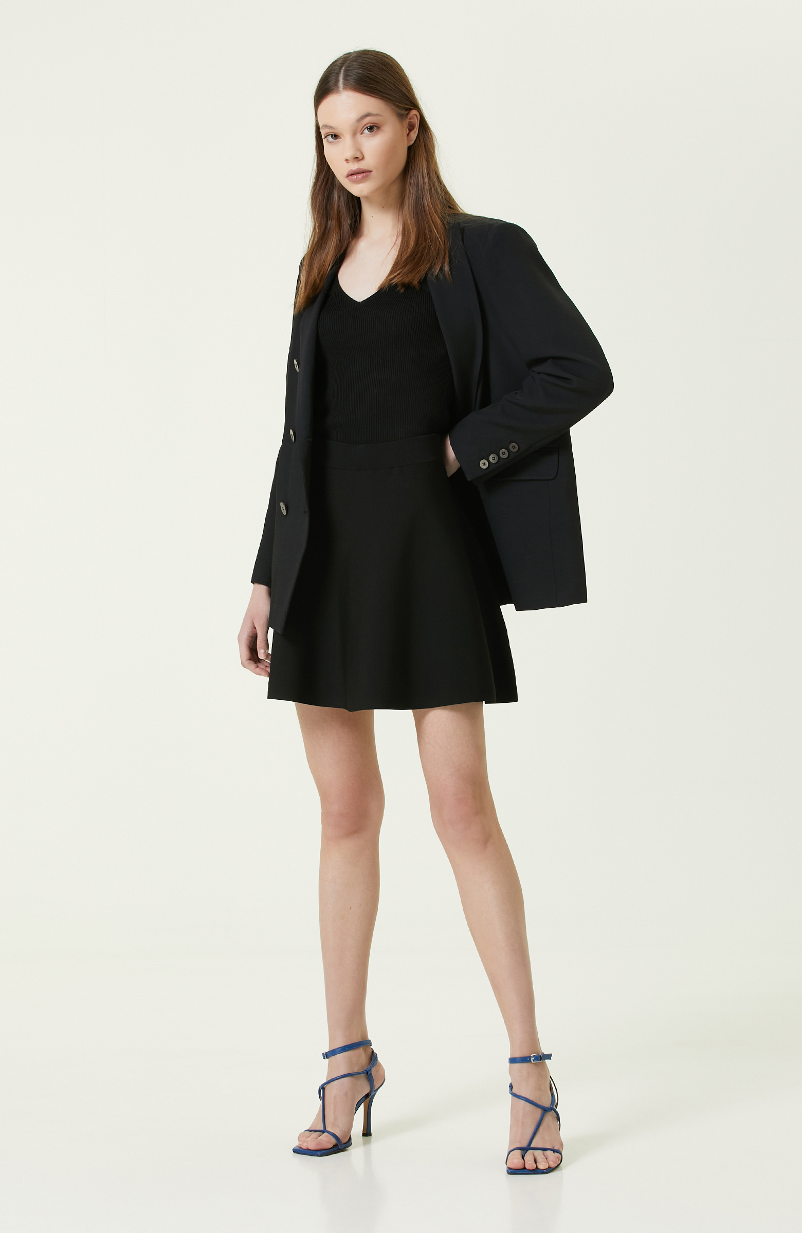 Slim Fit Siyah Mini Etek