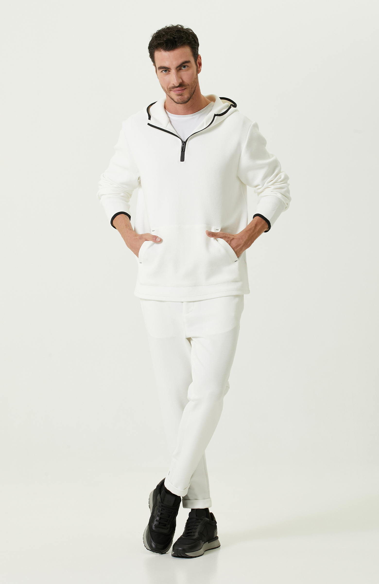 Comfort Fit Ekru Eşofman Comfort Fit Ekru Eşofman