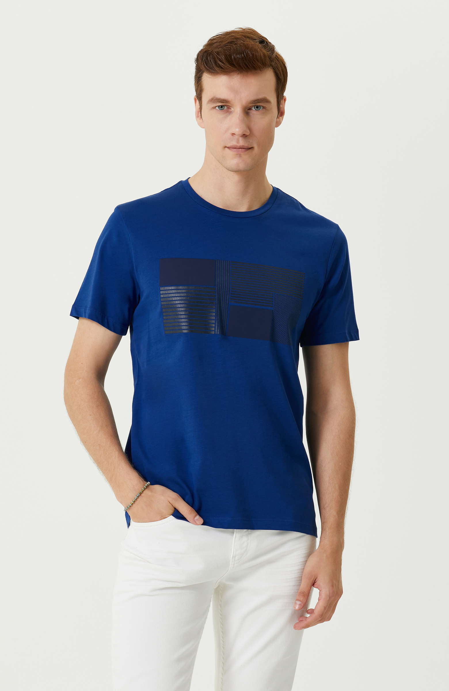 Saks T-shirt