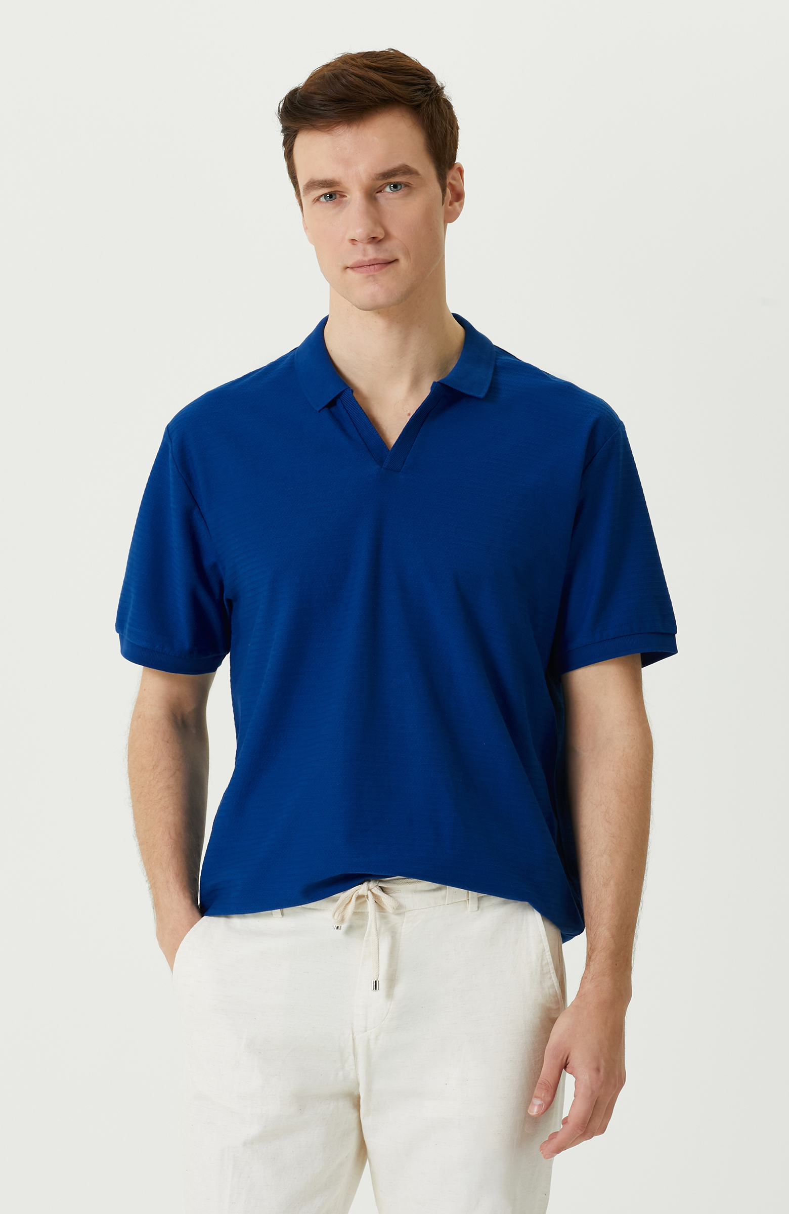 Slim Fit Saks T-shirt Slim Fit Saks T-shirt