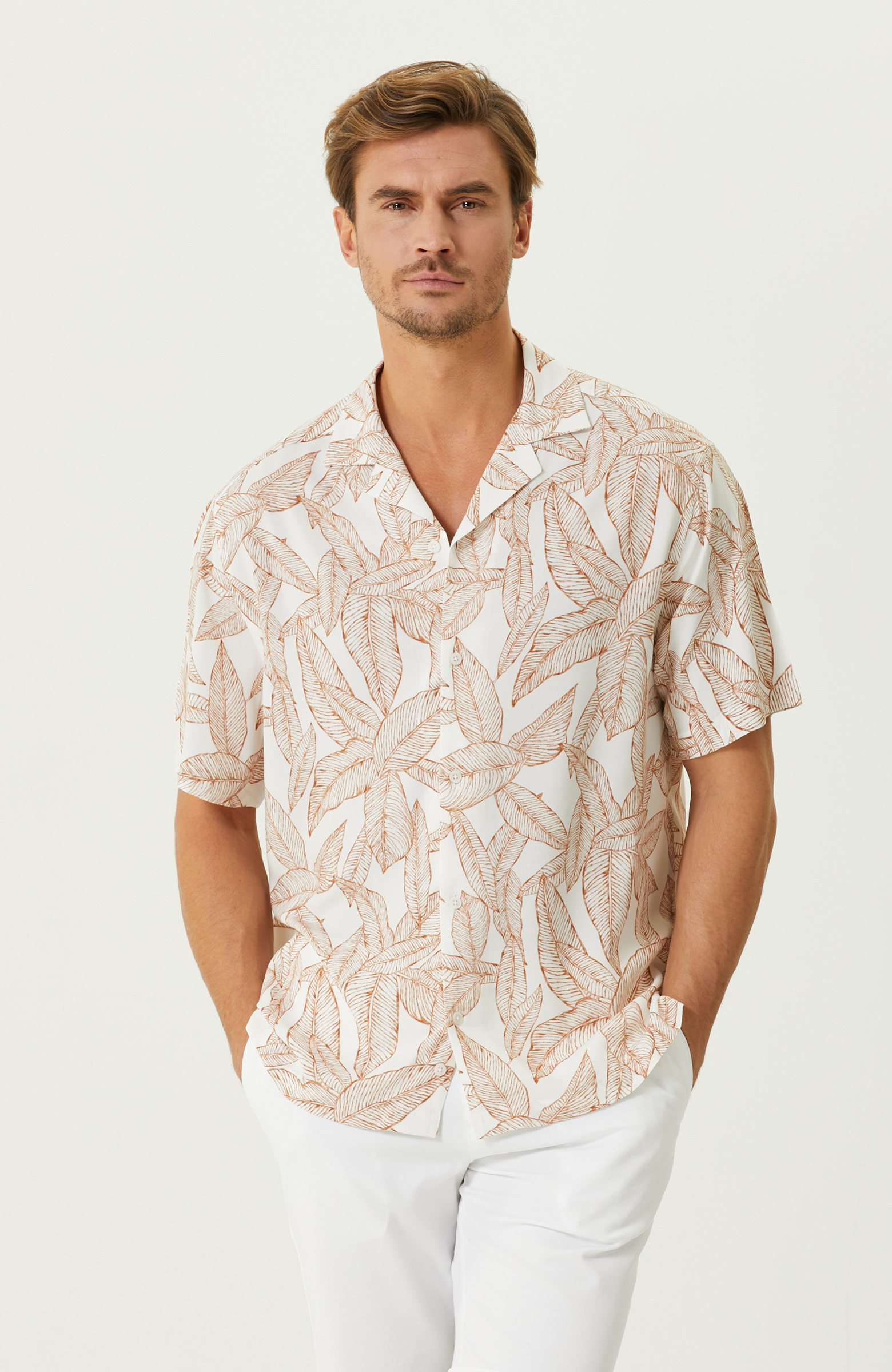 Comfort Fit Beyaz Gömlek