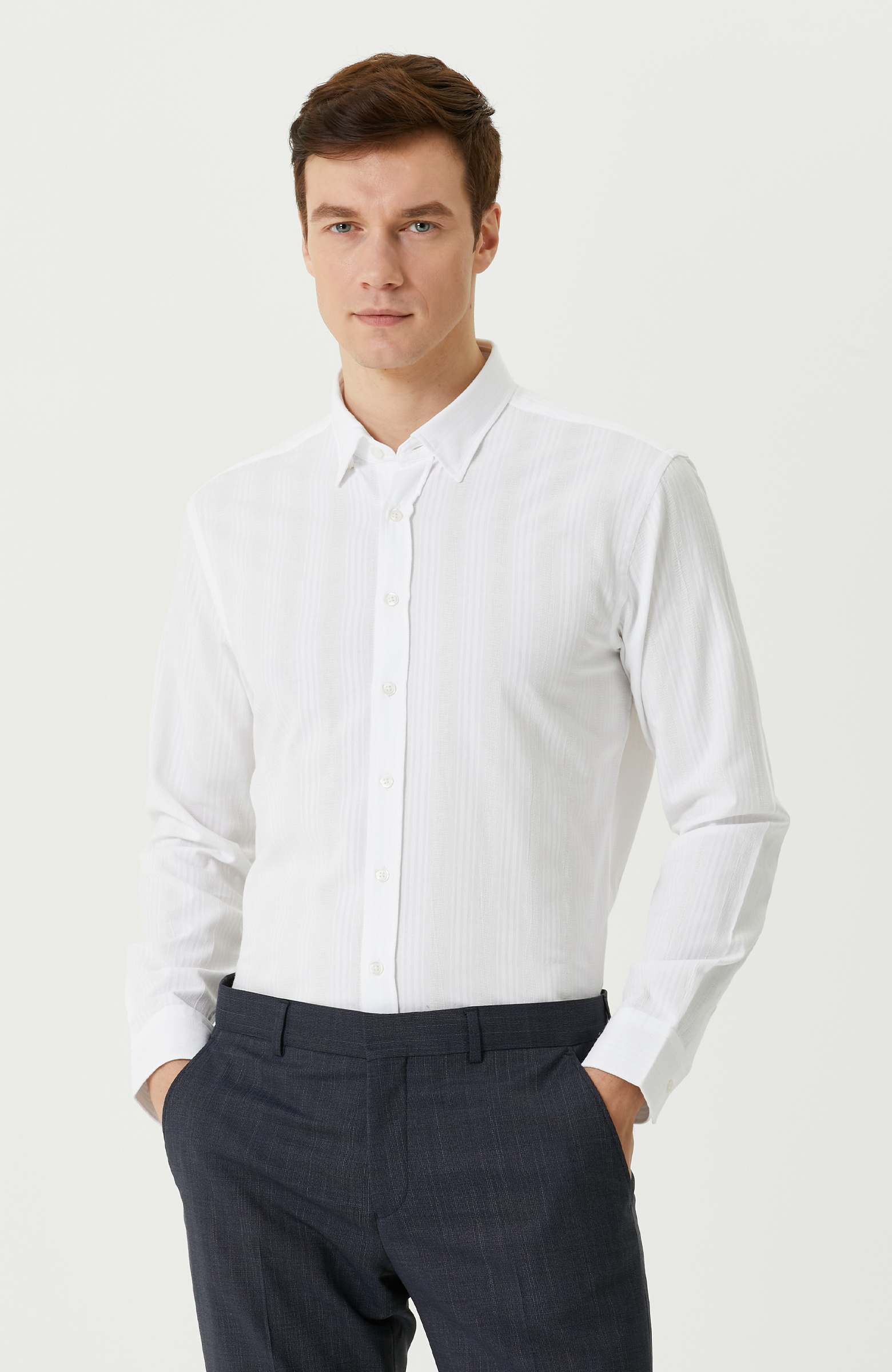 Slim Fit Beyaz Gömlek