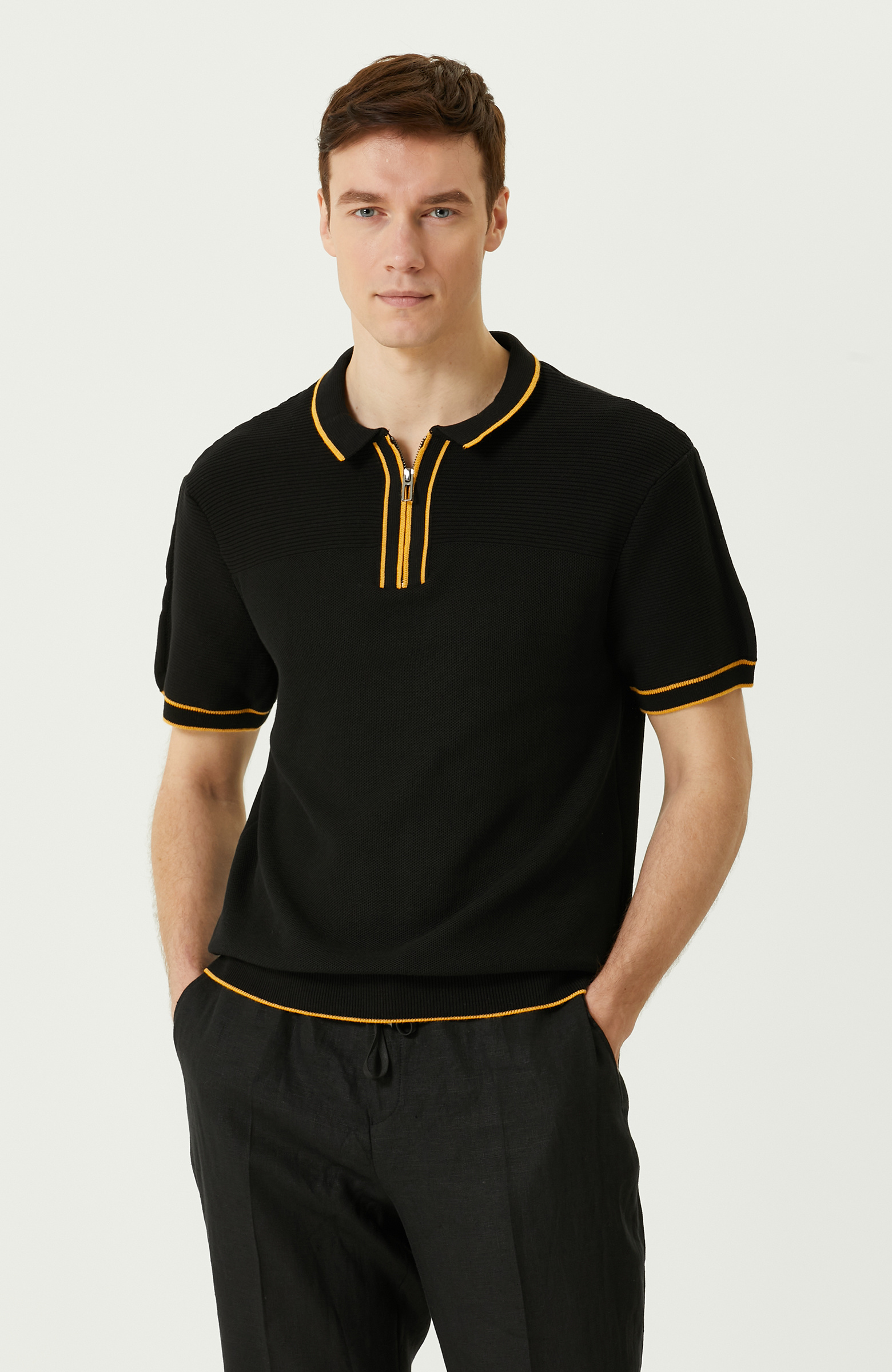 Siyah Polo Yaka Kazak