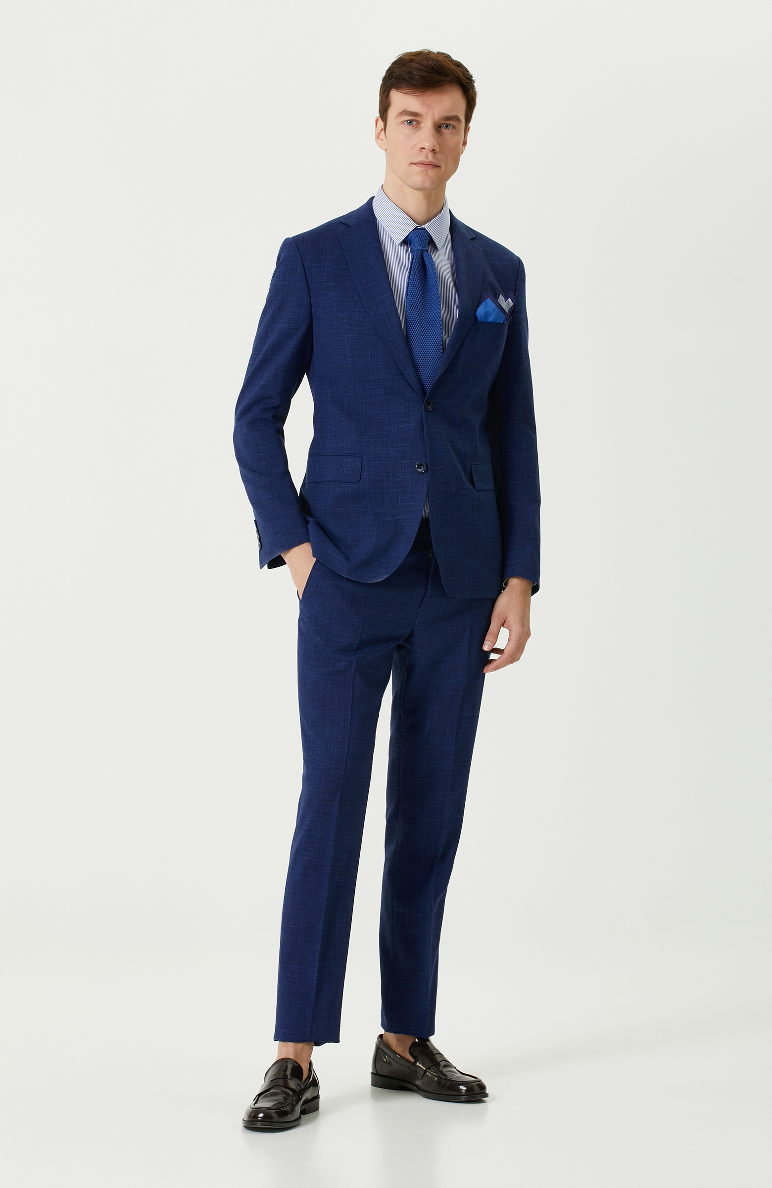 Lacivert Desenli Takım Elbise