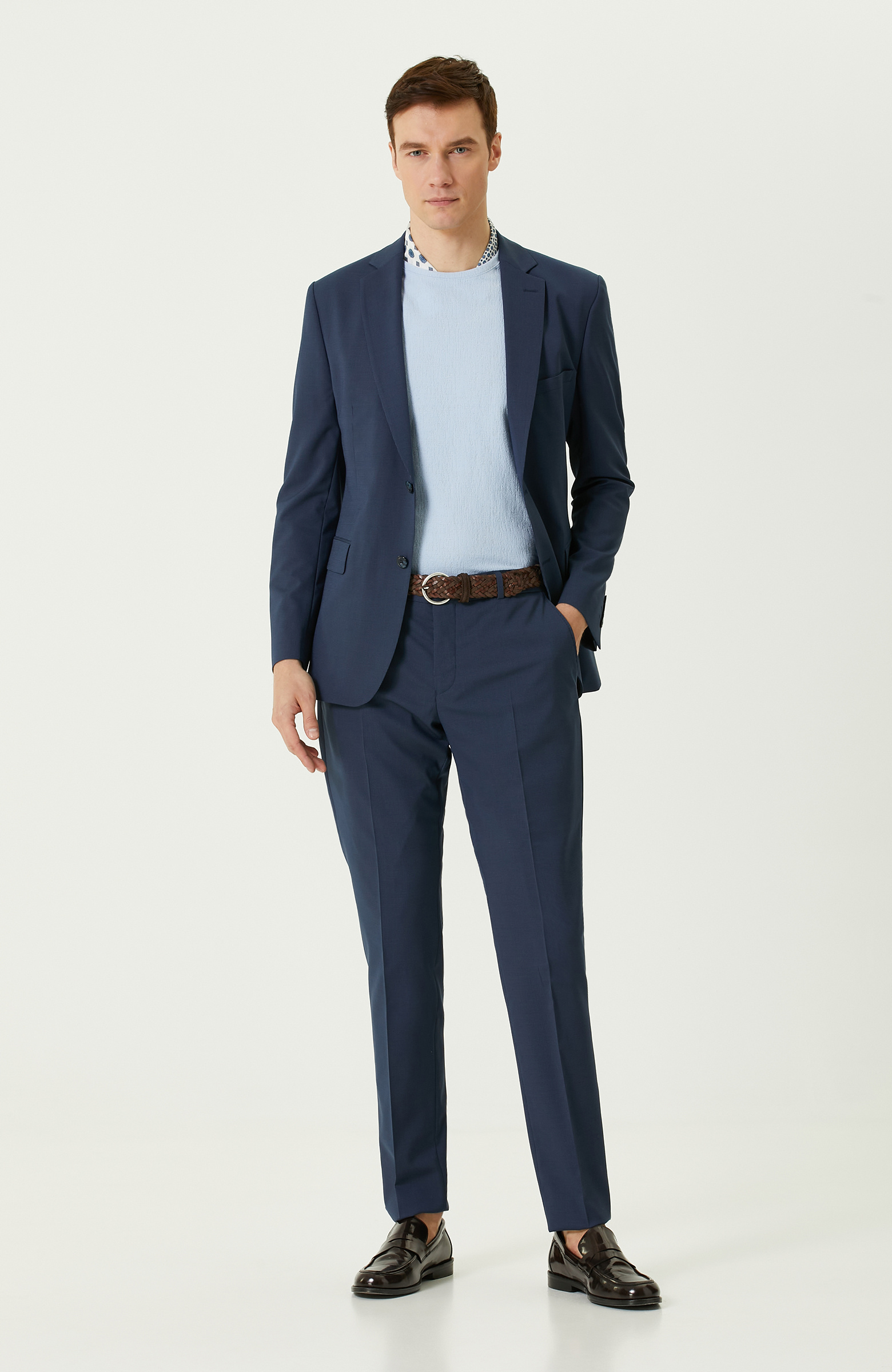 Lacivert Desenli Takım Elbise