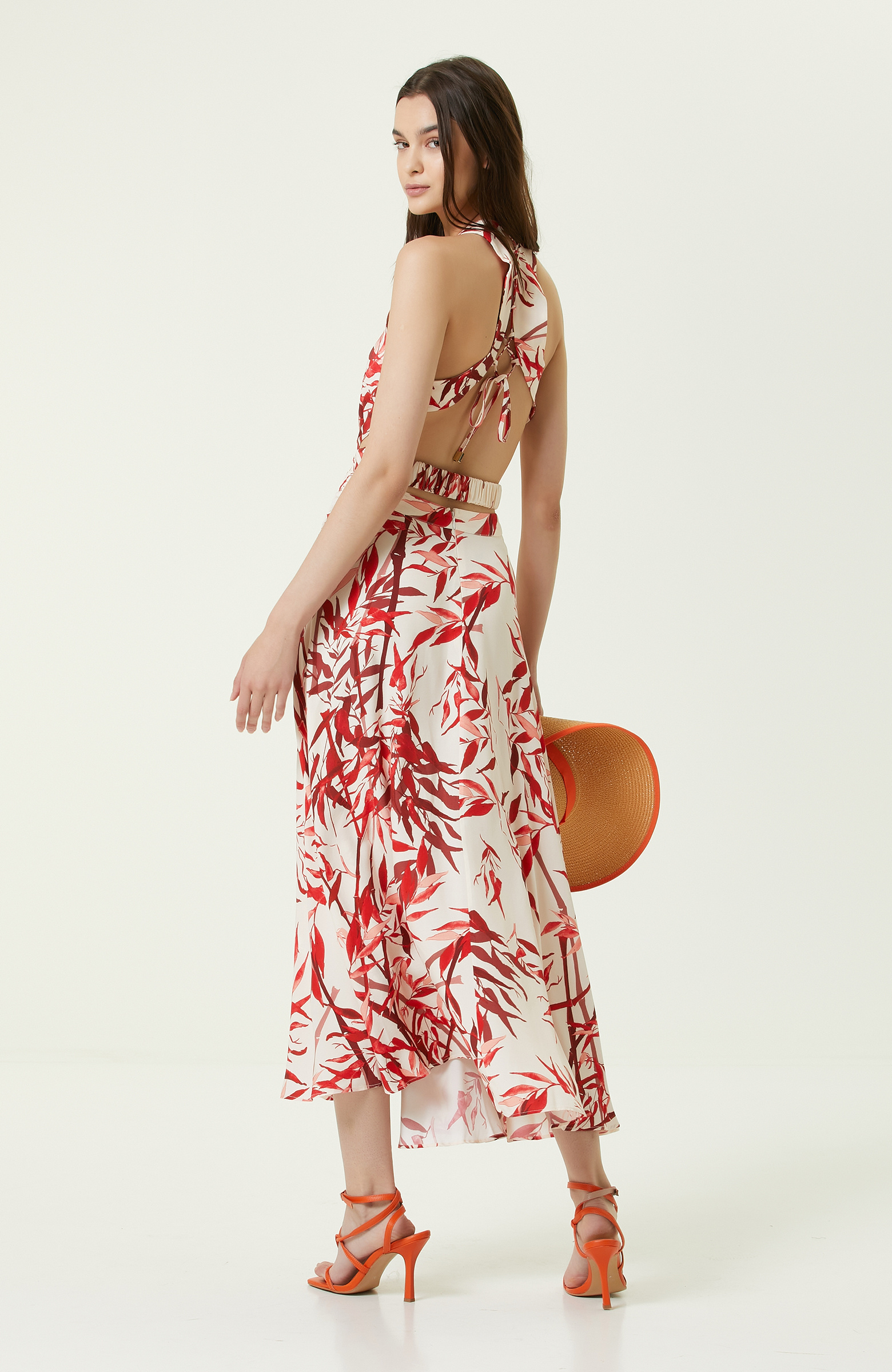 Beyaz Bordo Desenli Uzun Elbise Beyaz Bordo Desenli Uzun Elbise