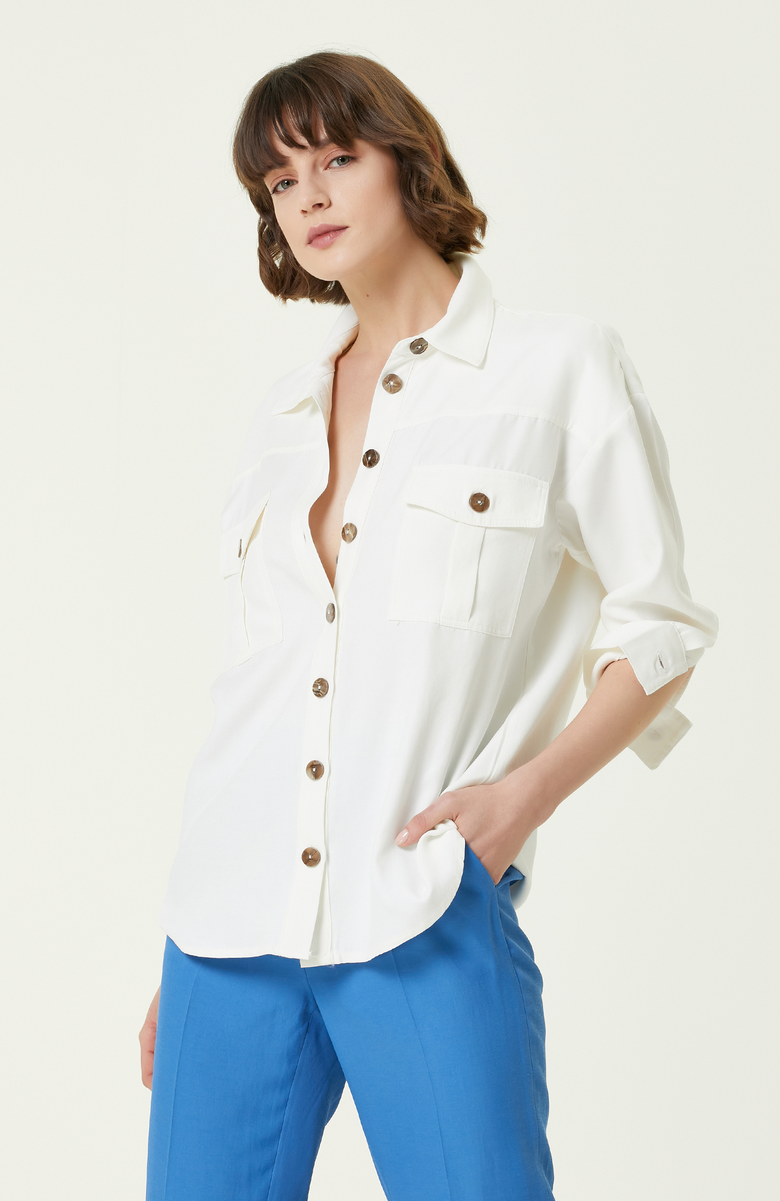 Regular Fit Beyaz Gömlek