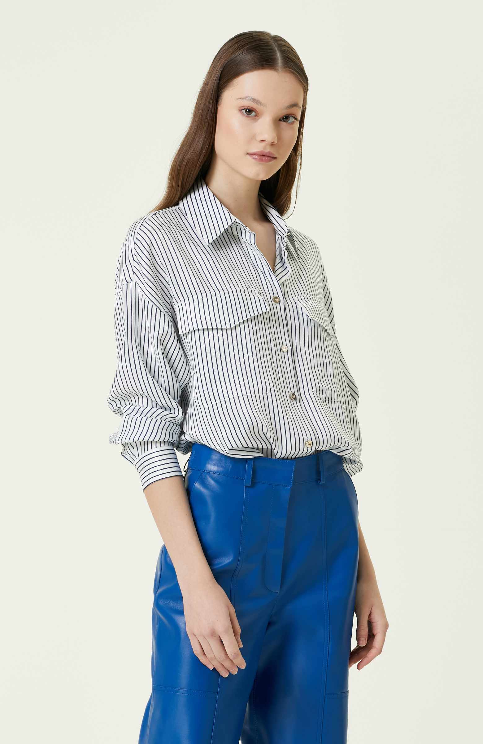 Regular Fit Lacivert Beyaz Gömlek Regular Fit Lacivert Beyaz Gömlek