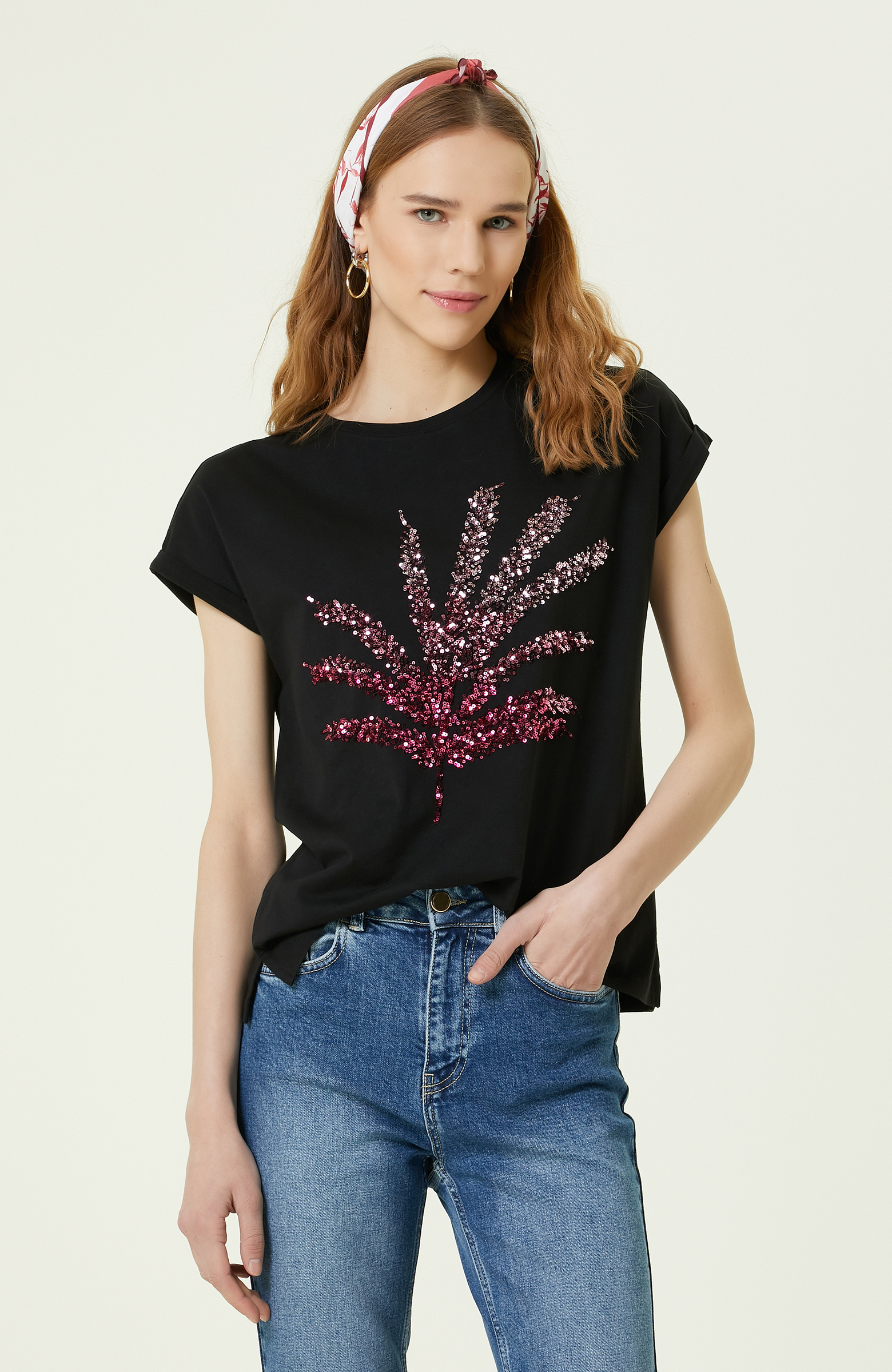 Siyah Payetli T-shirt