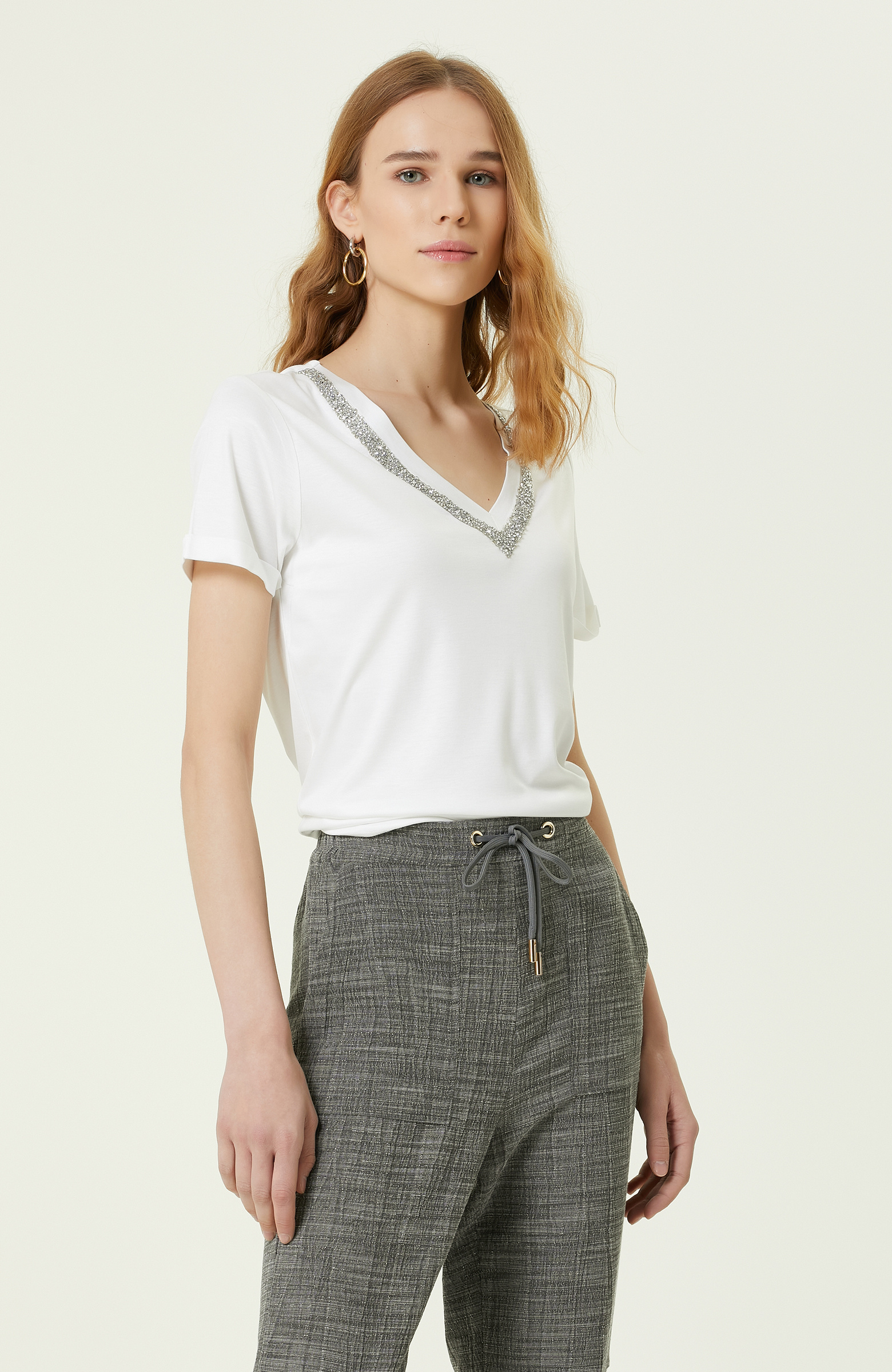 Beyaz Taşlı T-shirt