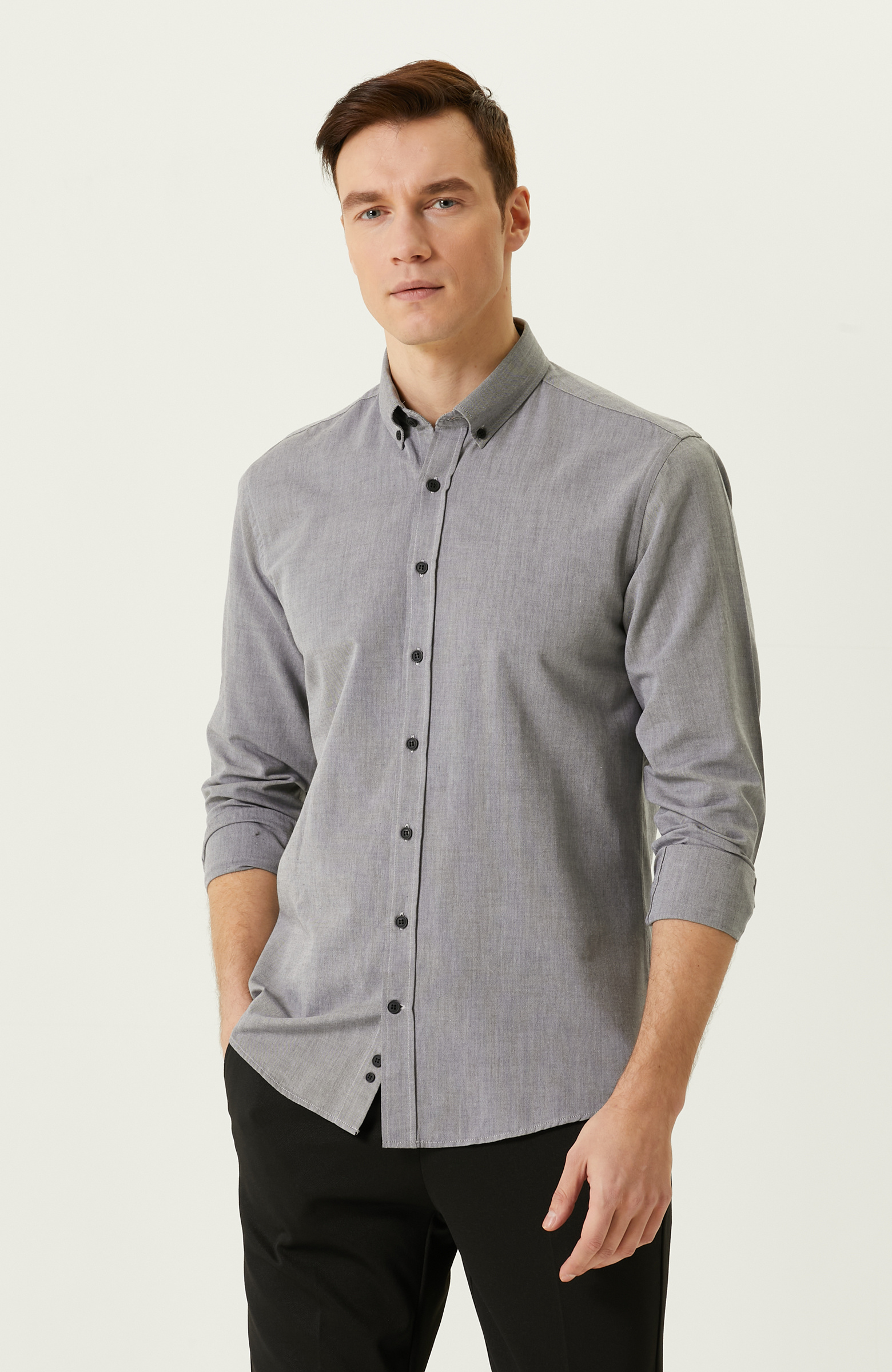 Slim Fit Siyah Gömlek