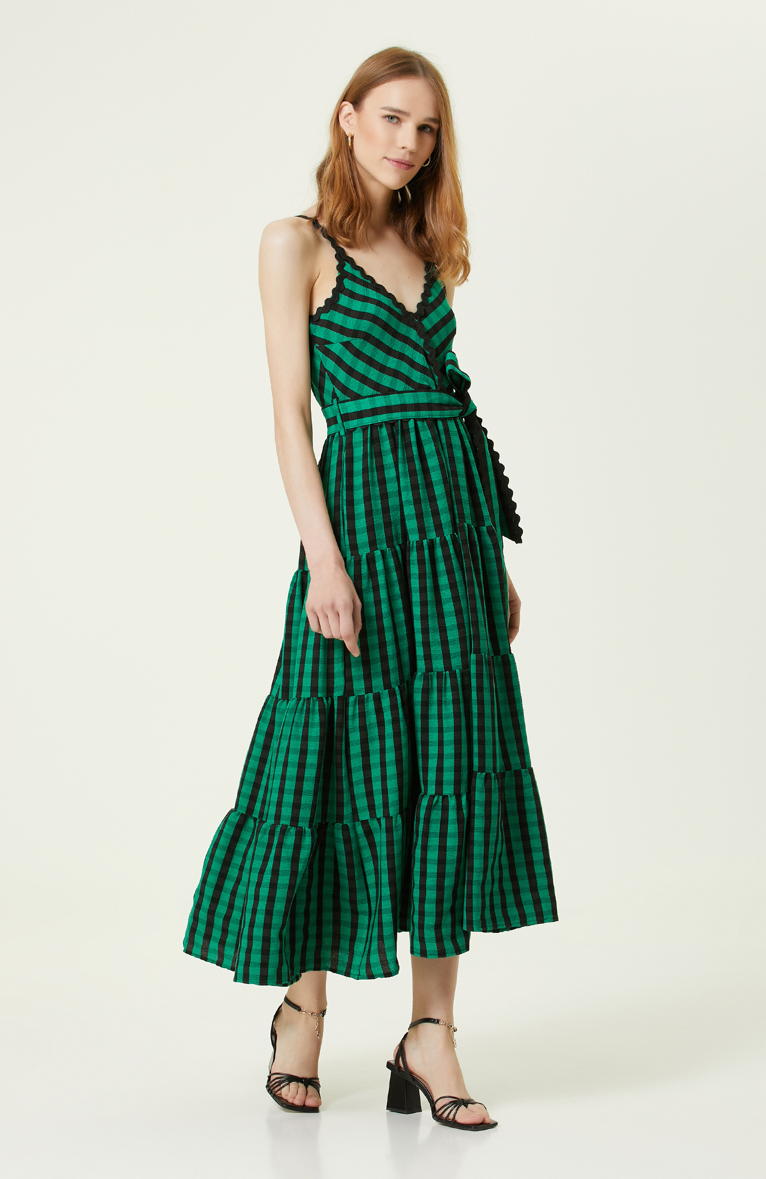 Siyah Yeşil Çizgili Uzun Elbise