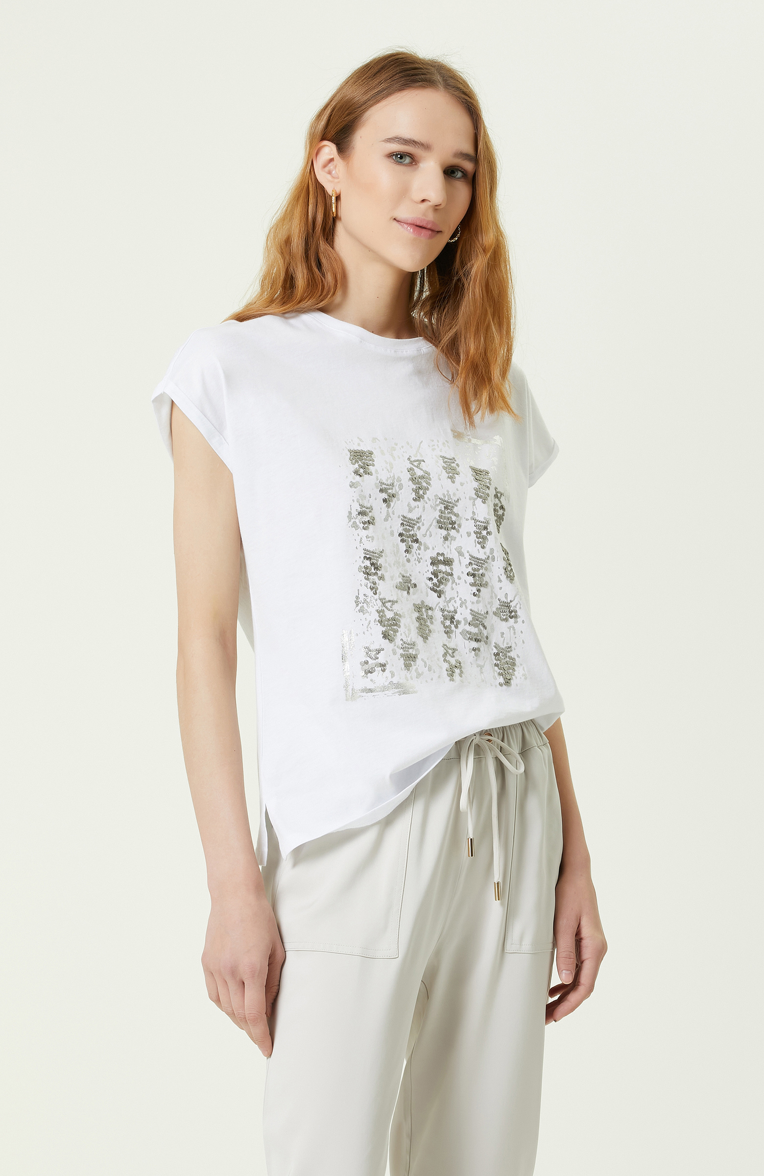 Beyaz Payetli T-shirt