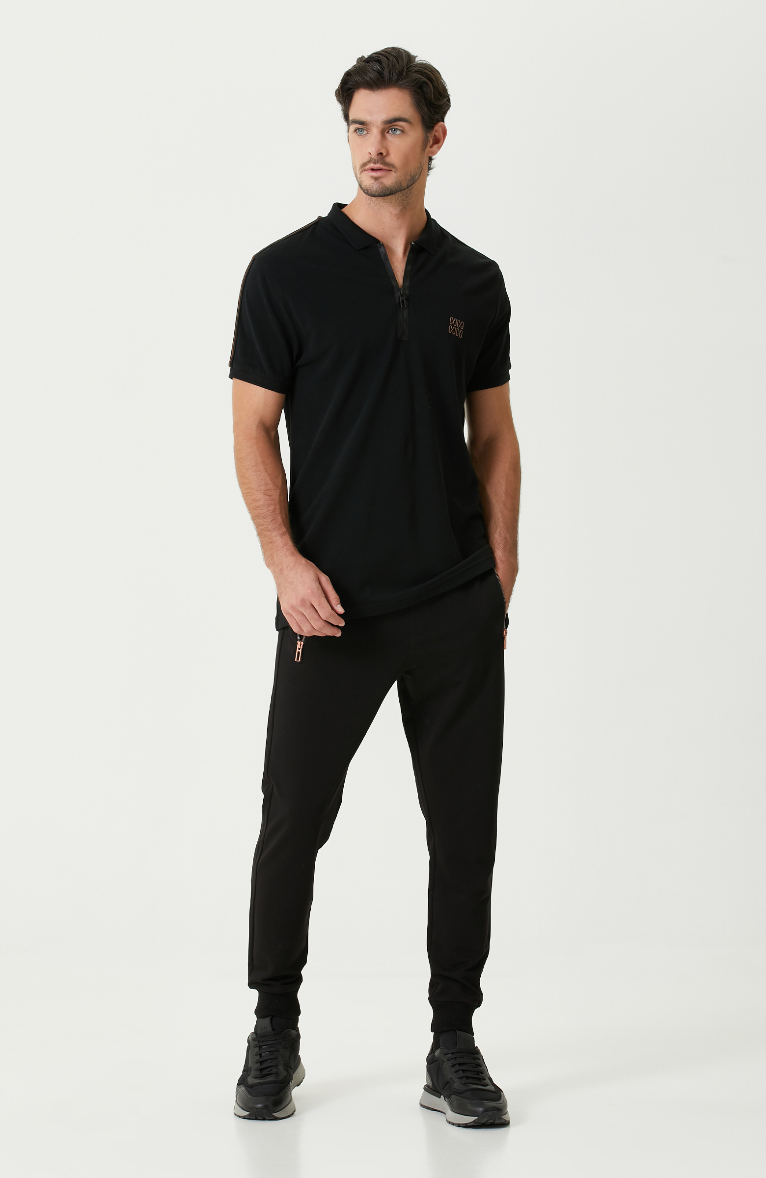 Slim Fit Siyah Eşofman Altı