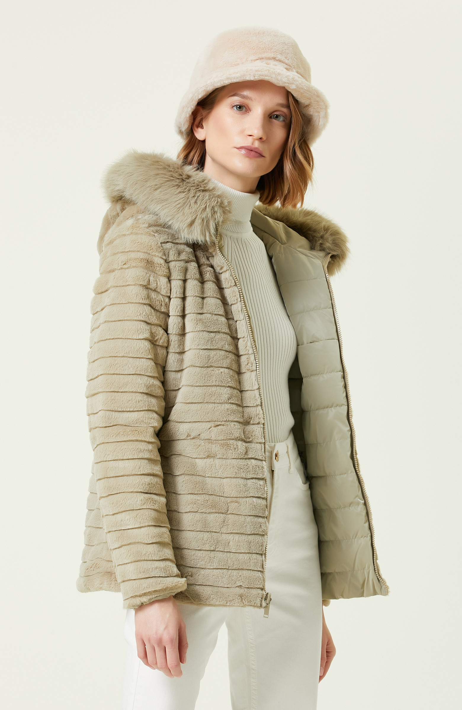 Regular Fit Yağ Yeşili İçi Suni Kürklü Mont Regular Fit Yağ Yeşili İçi Suni Kürklü Mont