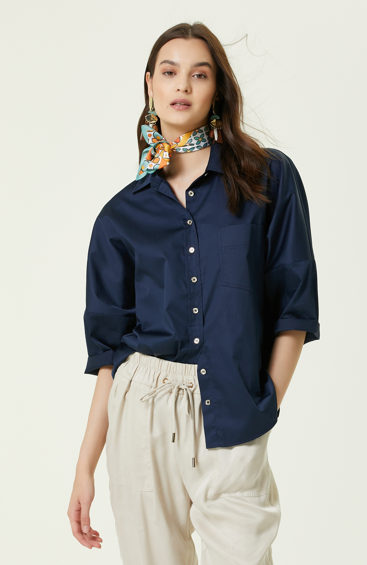 Regular Fit Lacivert Gömlek