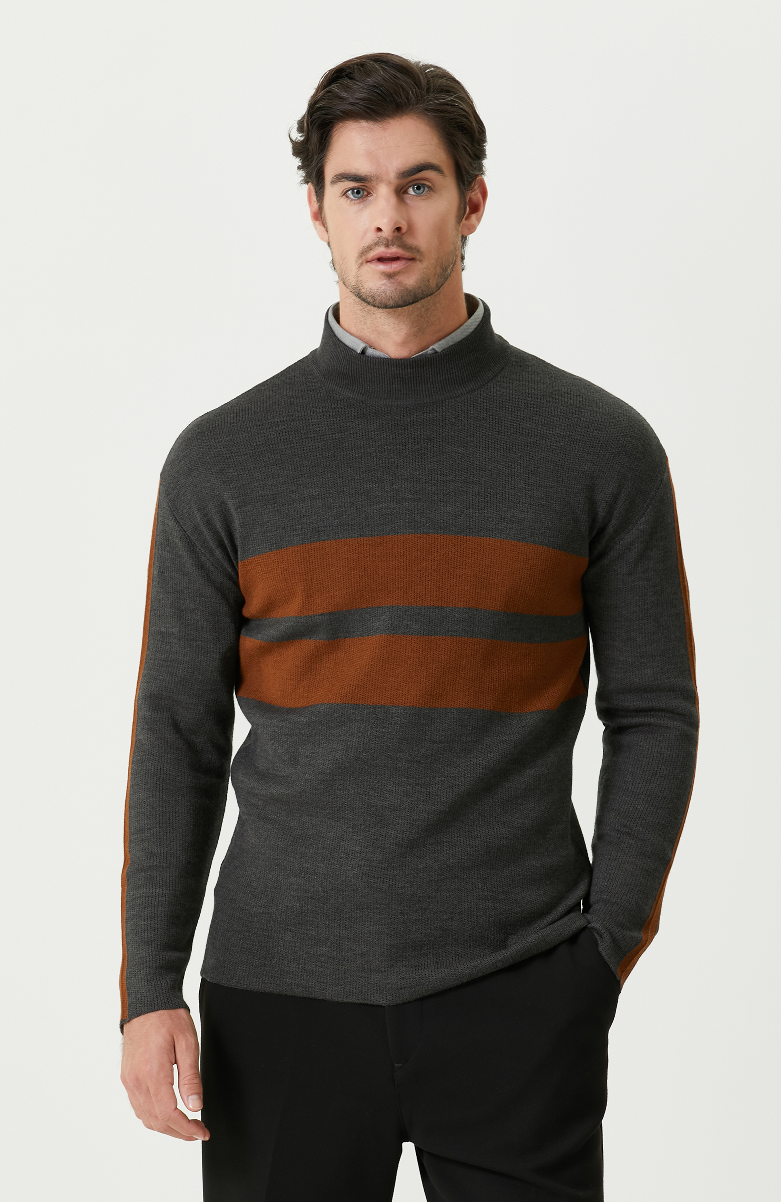 Antrasit Bloklu Kazak Antrasit Bloklu Kazak