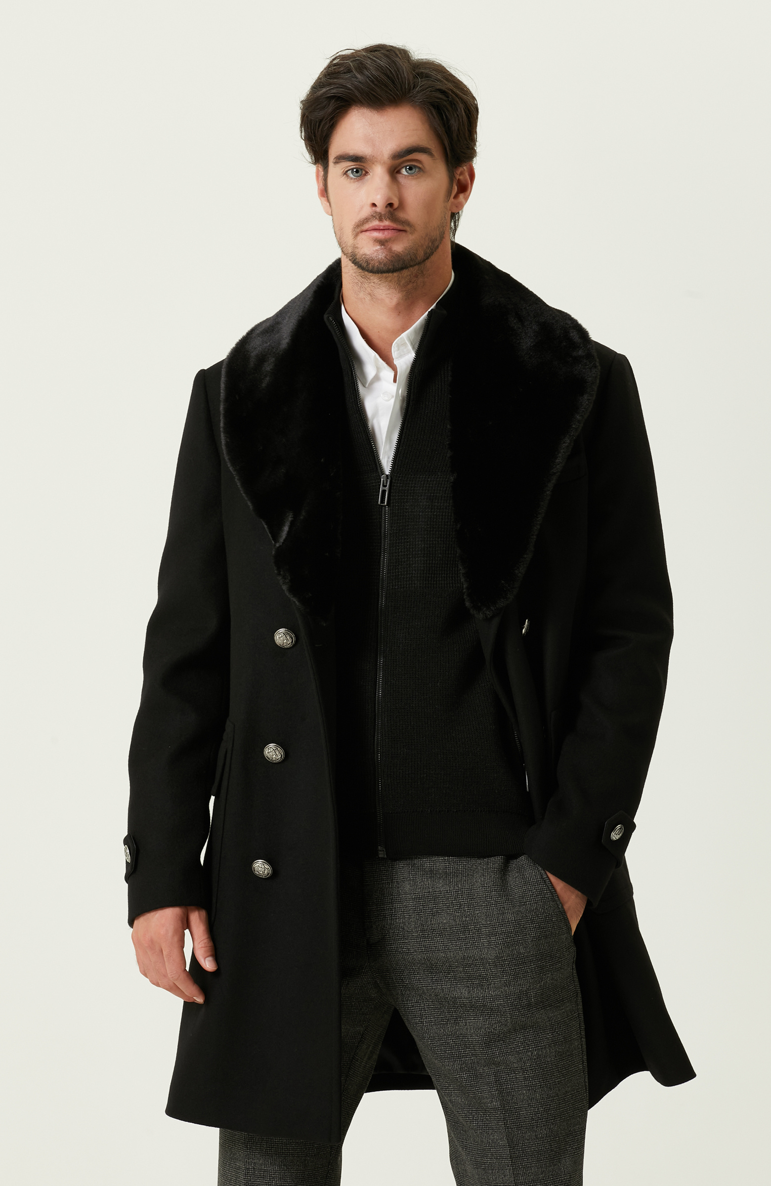 Siyah Şal Yaka Yün Palto