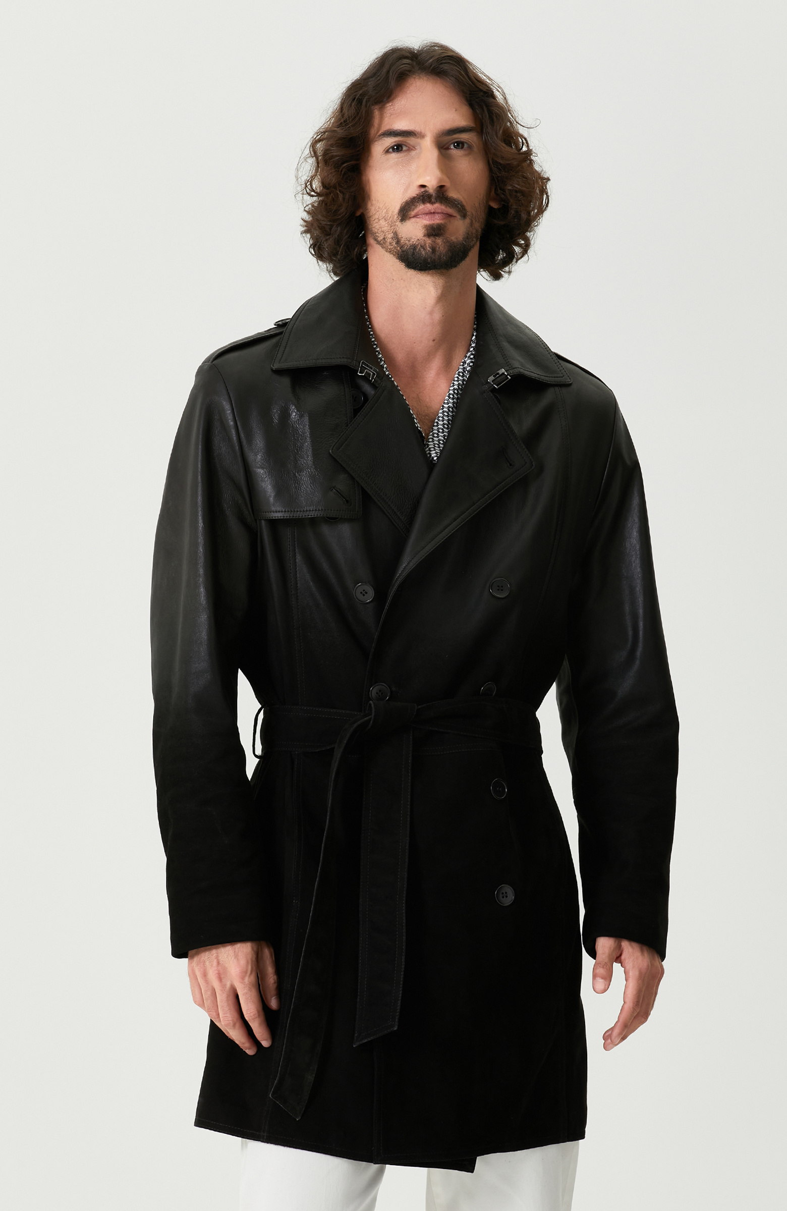 Siyah Deri Pardösü Siyah Deri Pardösü