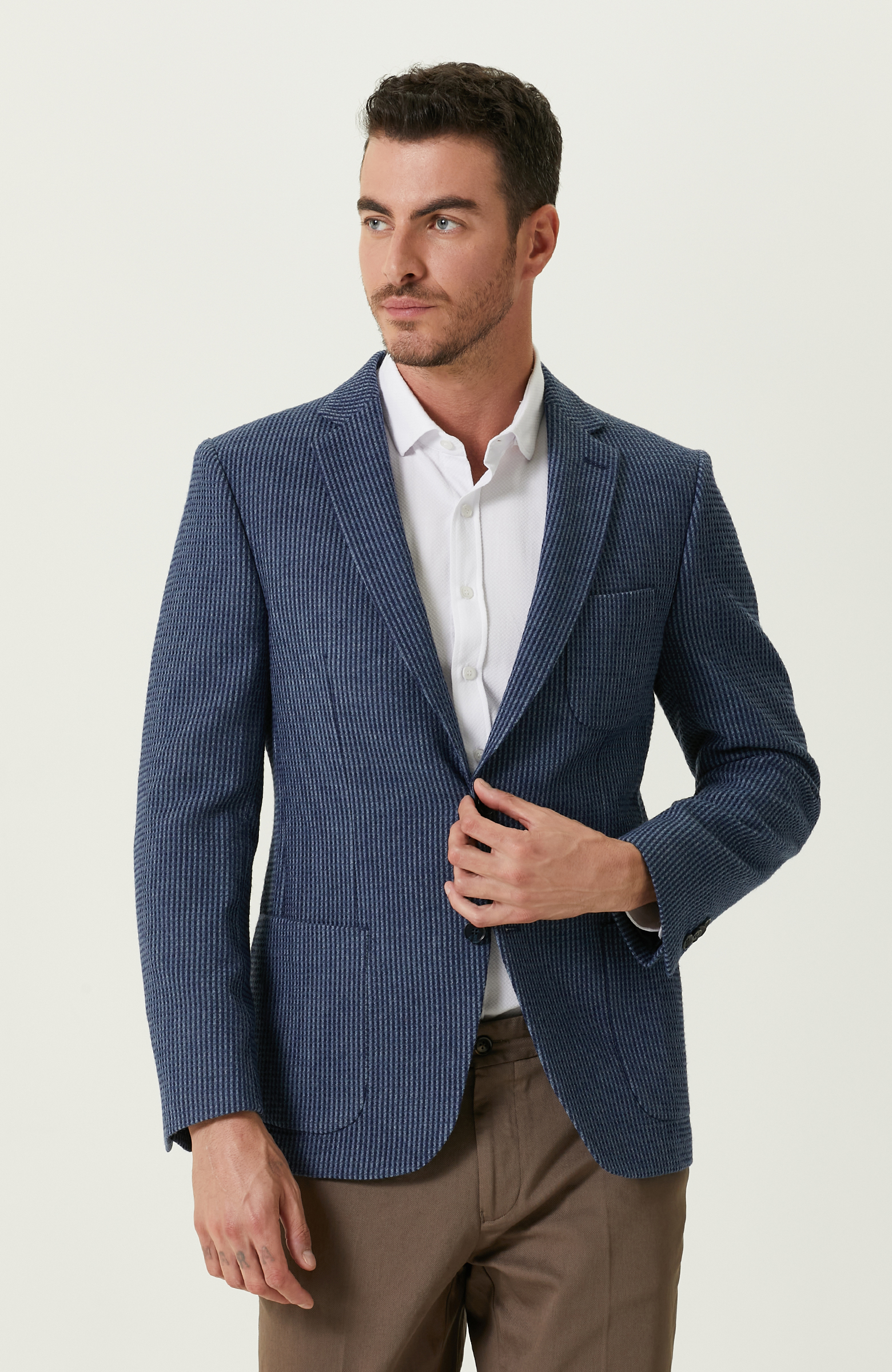 Mavi Jakarlı Yün Dokuma Ceket Mavi Jakarlı Yün Dokuma Ceket