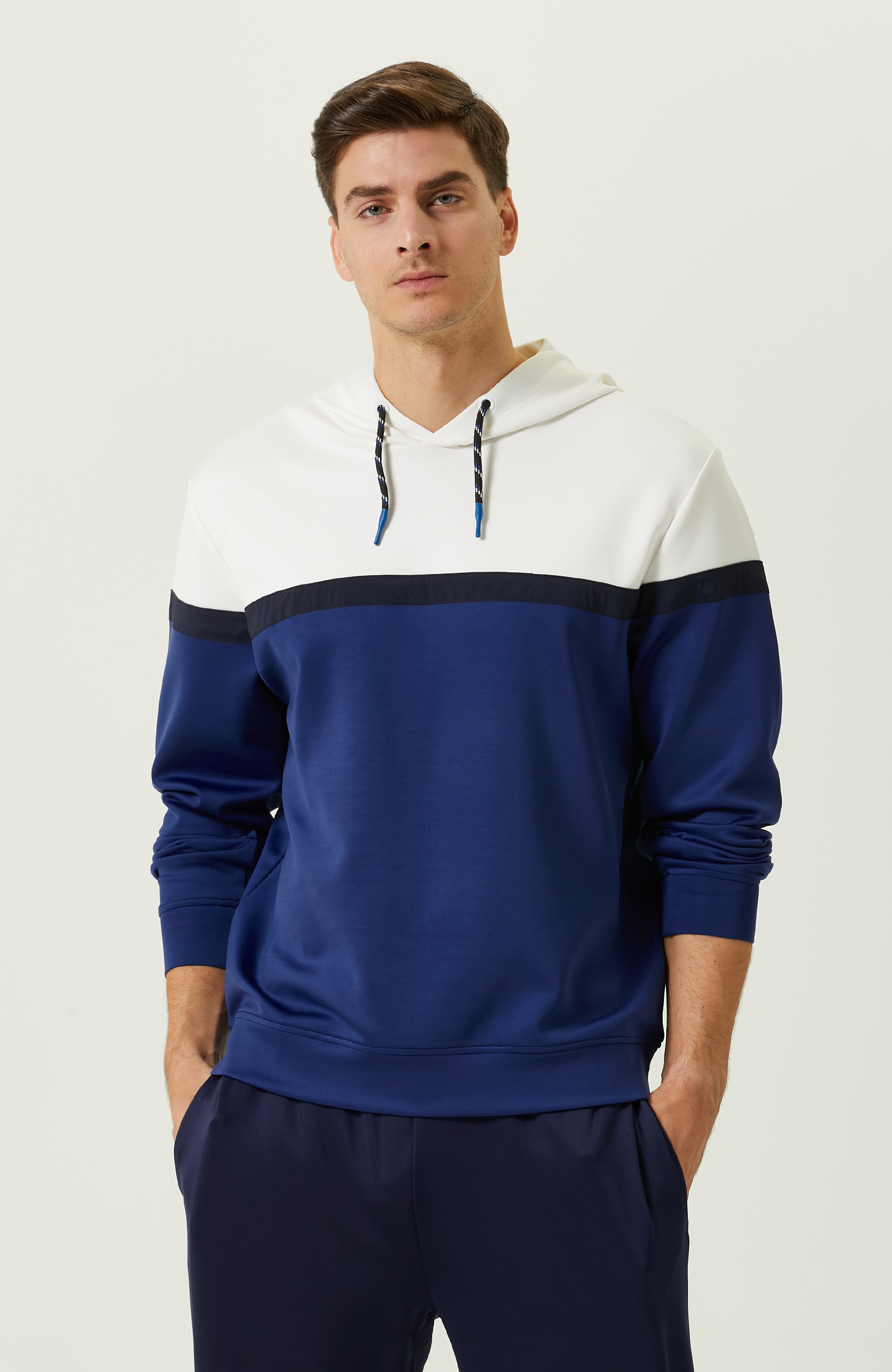 N-Tech Saks Beyaz Sweatshirt N-Tech Saks Beyaz Sweatshirt