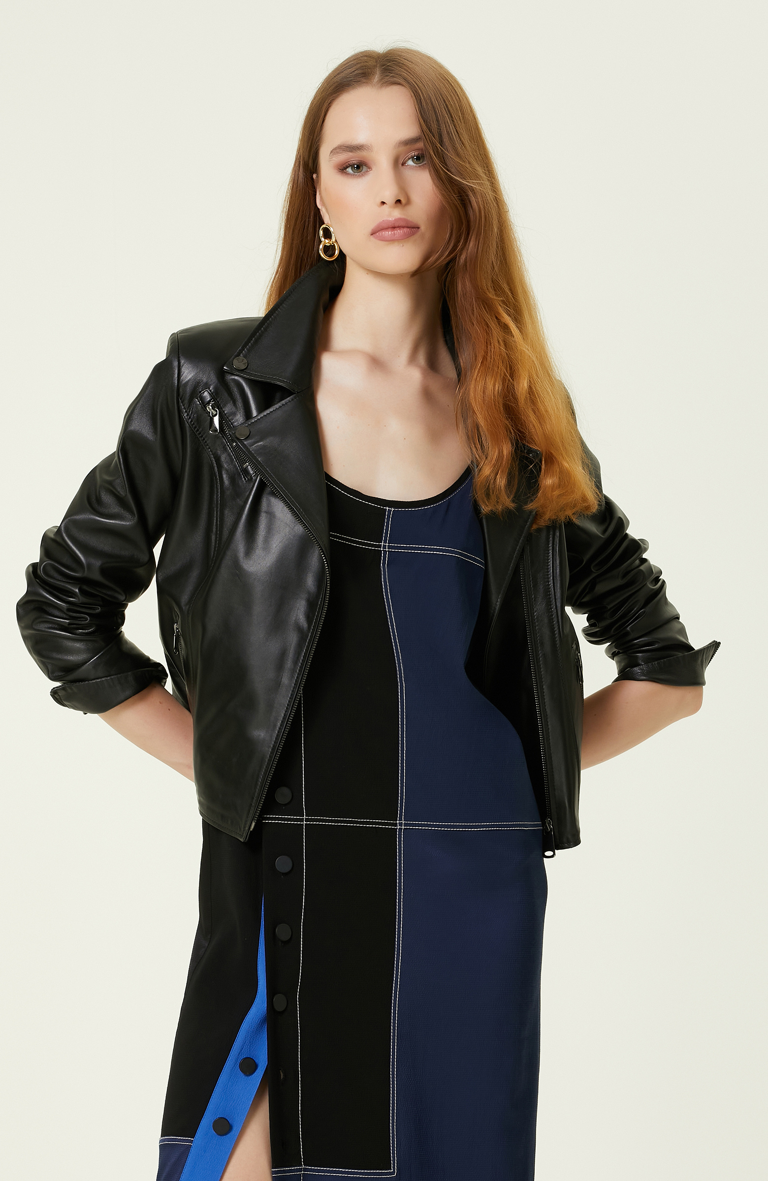 Slim Fit Siyah Deri Mont Slim Fit Siyah Deri Mont