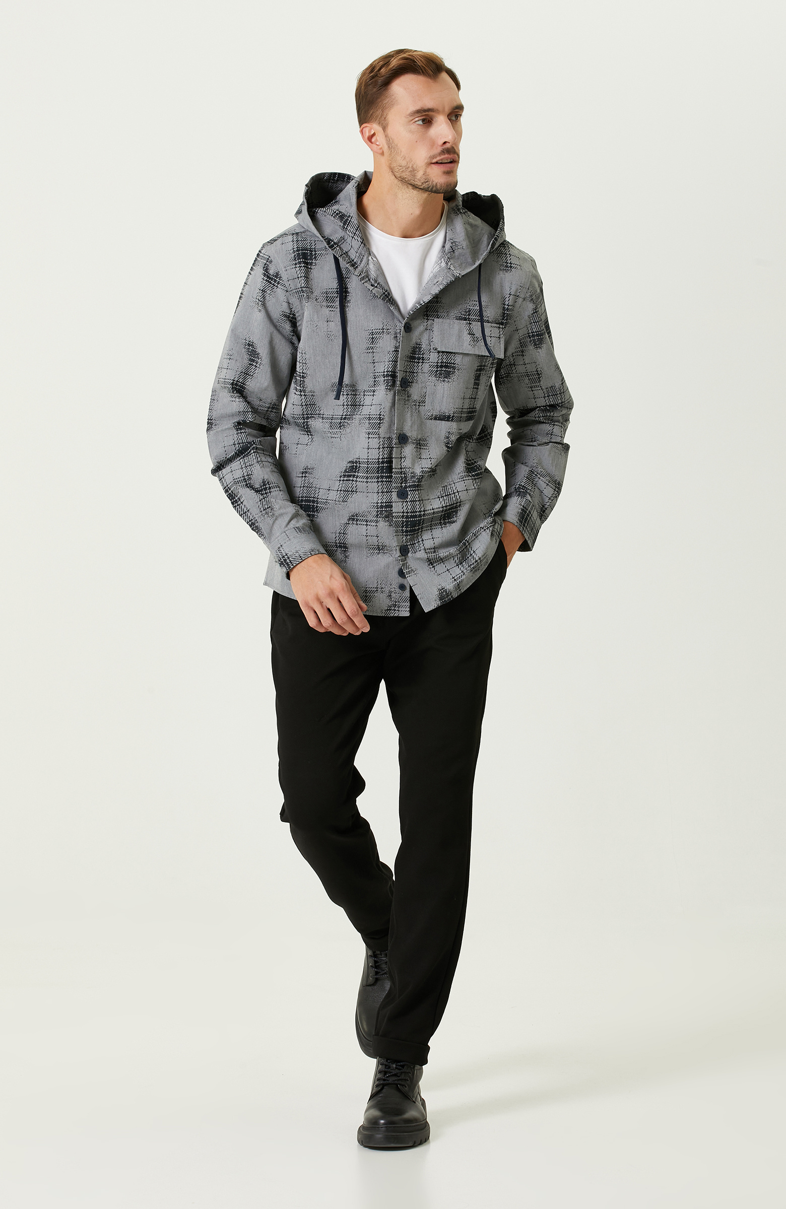 Slim Fit Siyah Pantolon