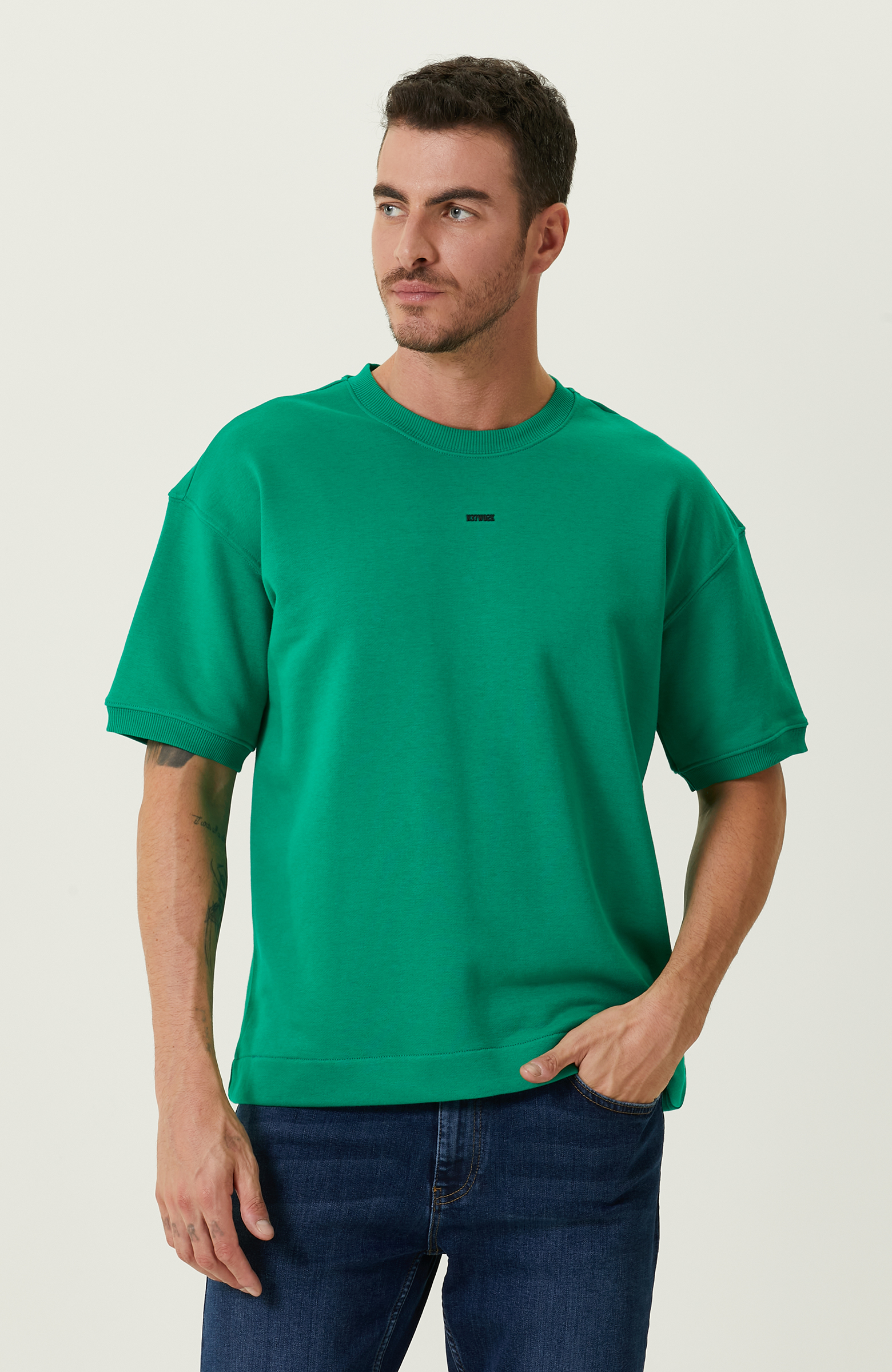 Comfort Fit Yeşil Kısa Kol Penye Sweatshirt Comfort Fit Yeşil Kısa Kol Penye Sweatshirt