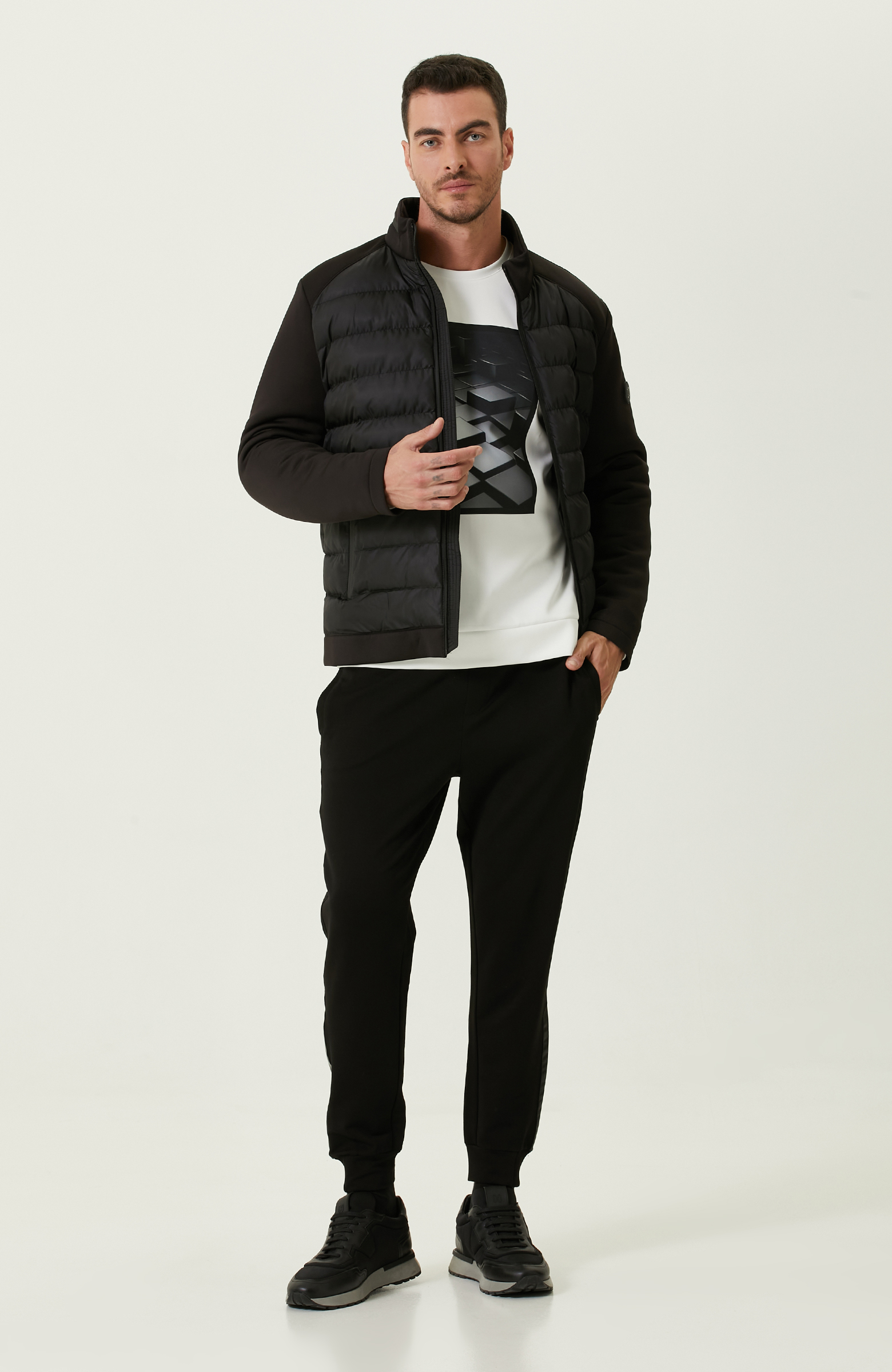 Slim Fit Siyah Örme Eşofman Altı Slim Fit Siyah Örme Eşofman Altı