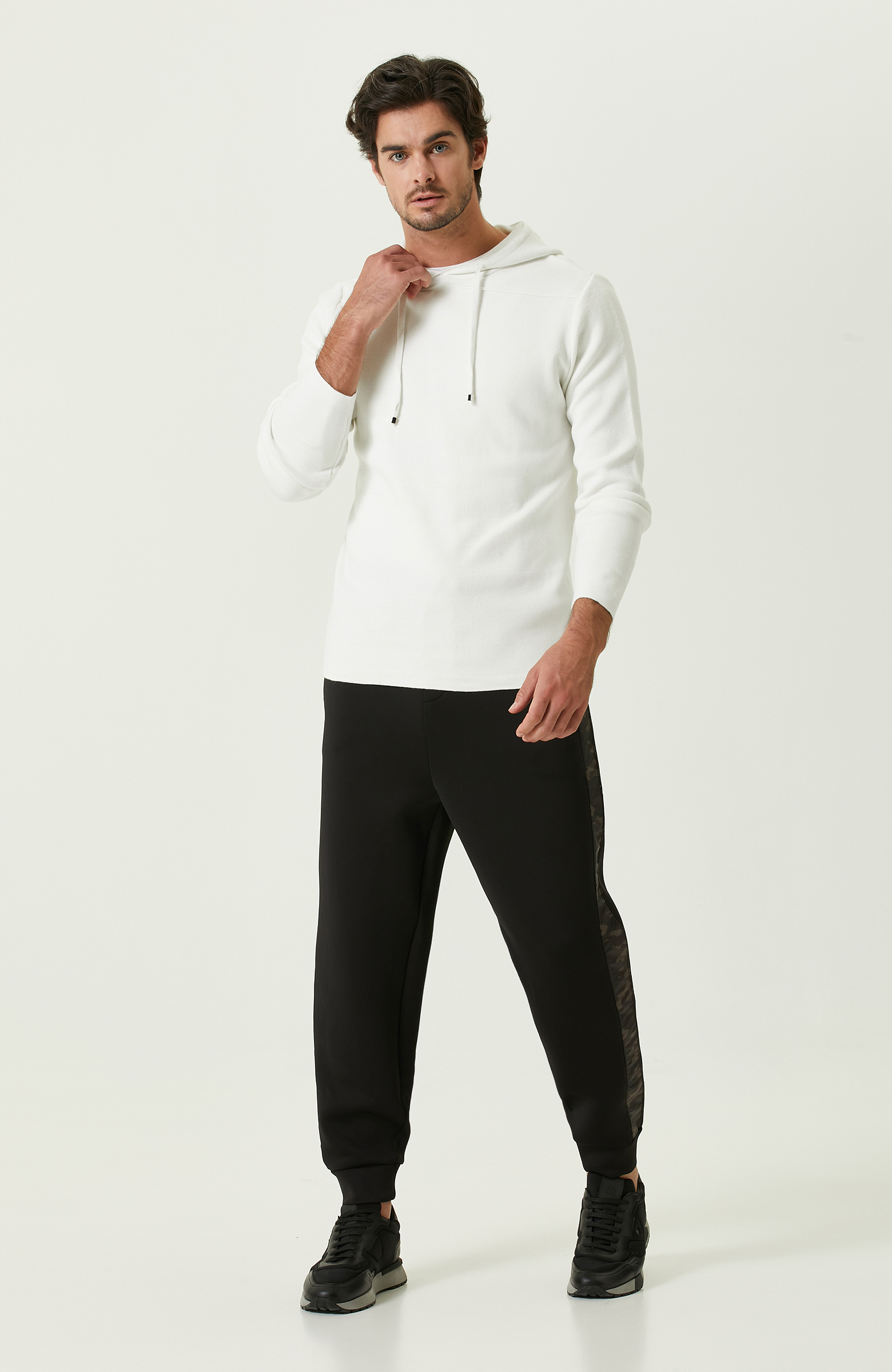 Slim Fit Siyah Eşofman Altı