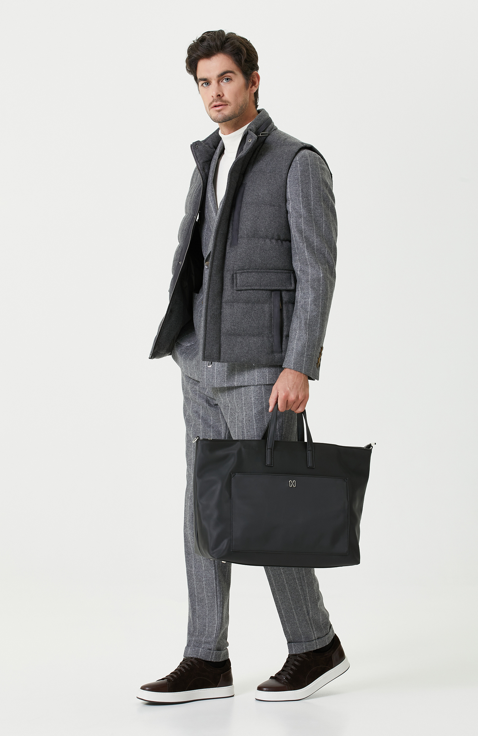 Gri Çizgili Yün Takım Elbise