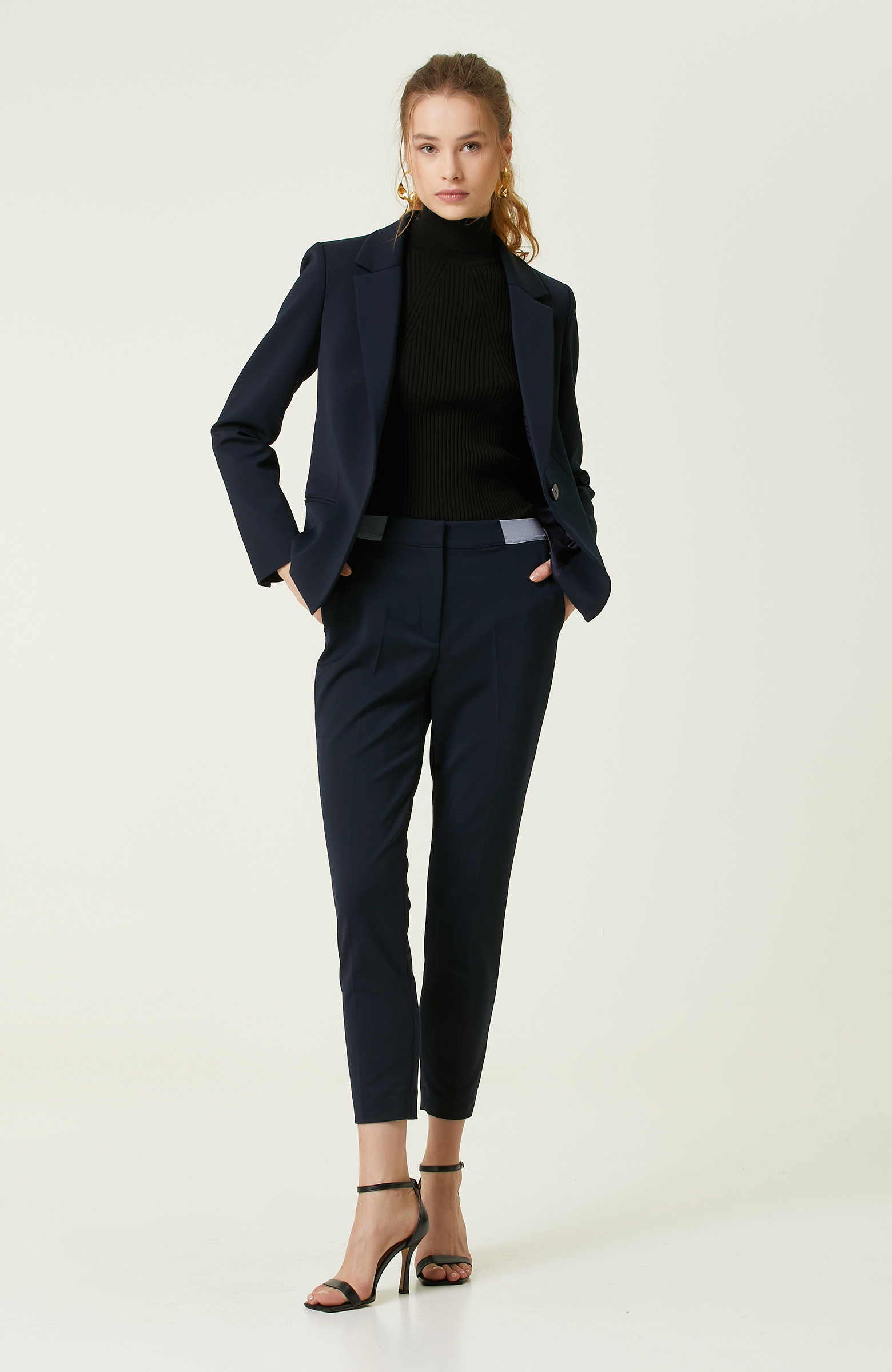 Slim Fit Lacivert Pantolon