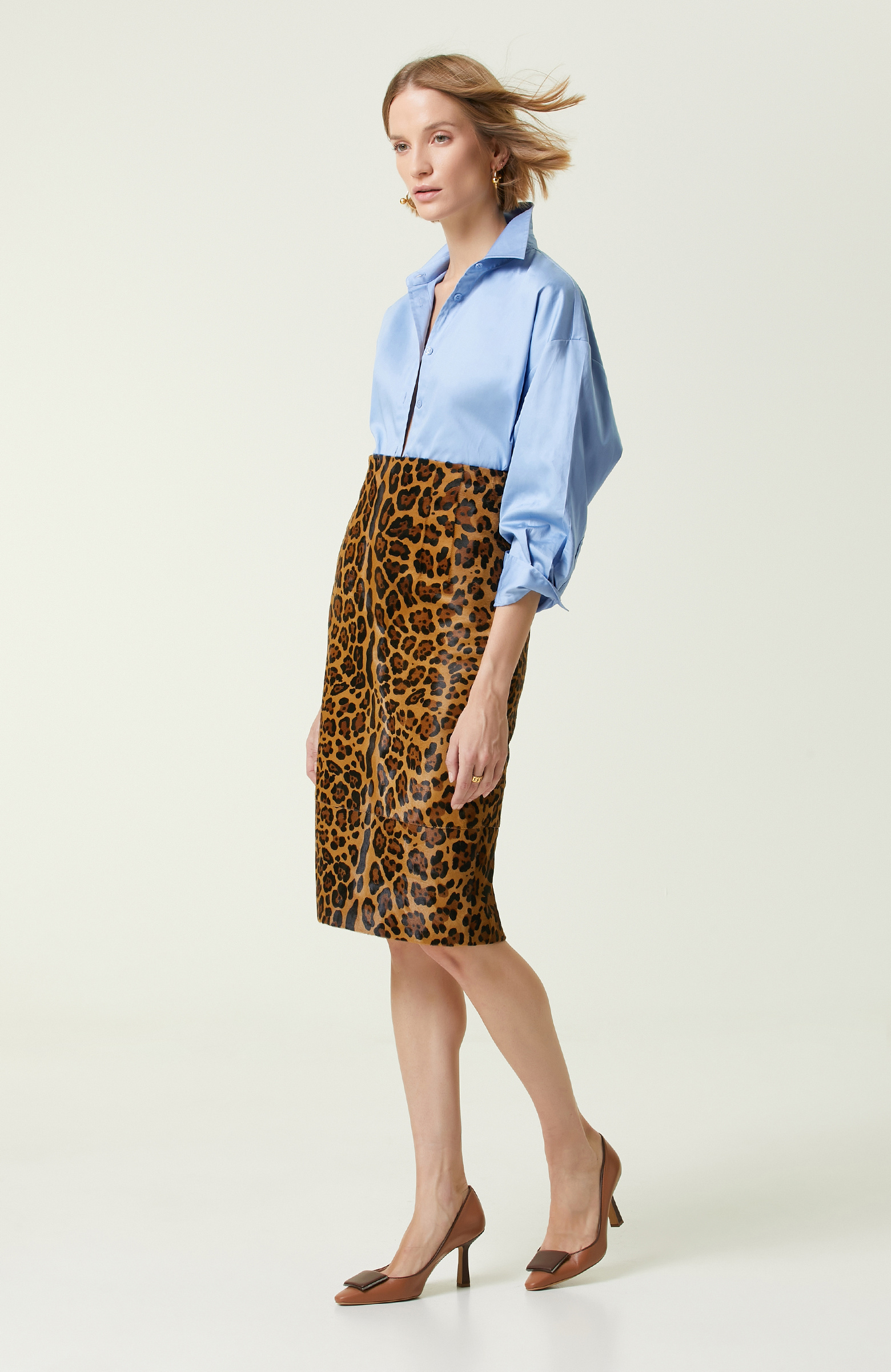 Slim Fit Camel Leoparlı Deri Etek