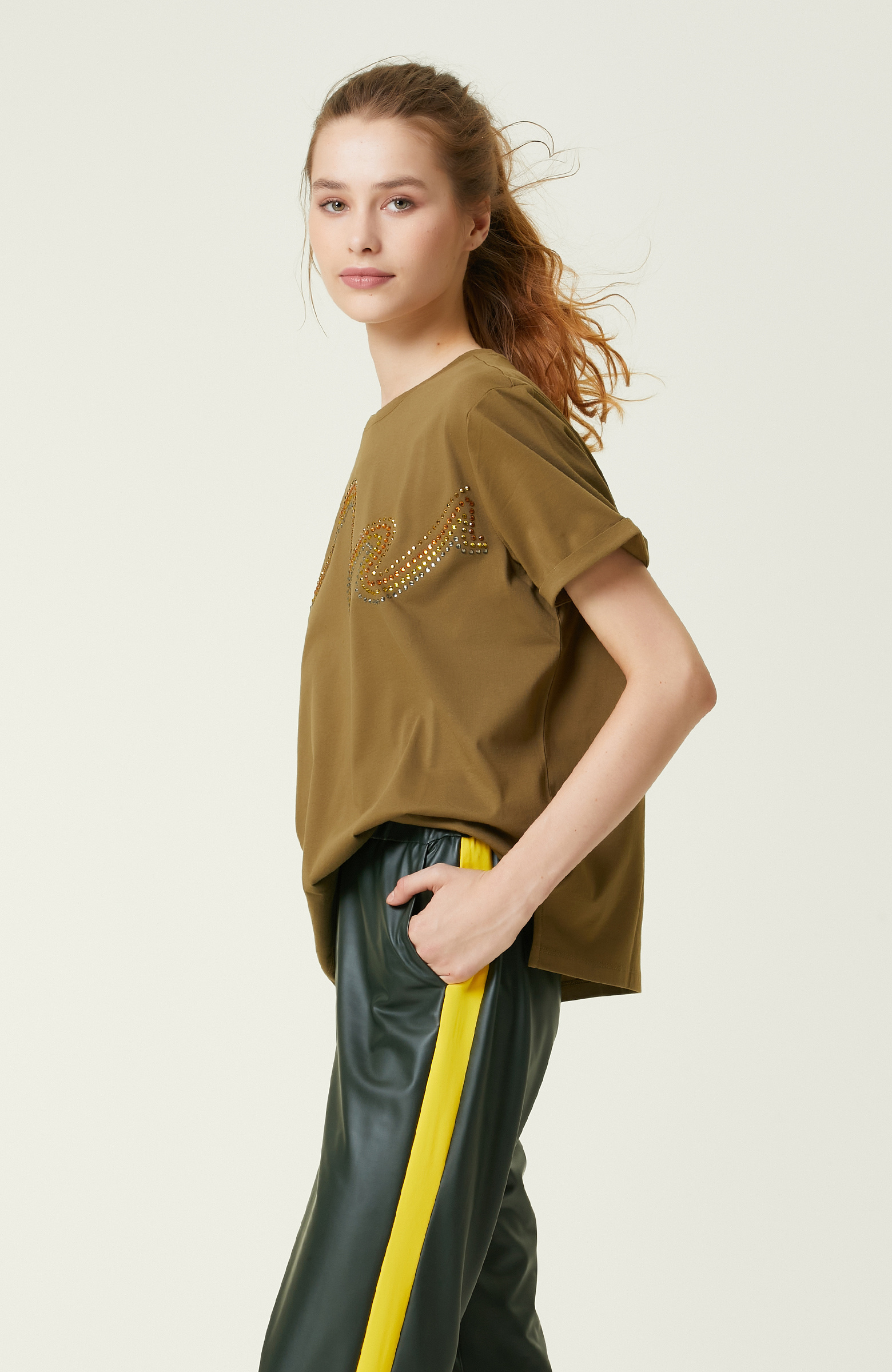 Haki Taşlı T-shirt