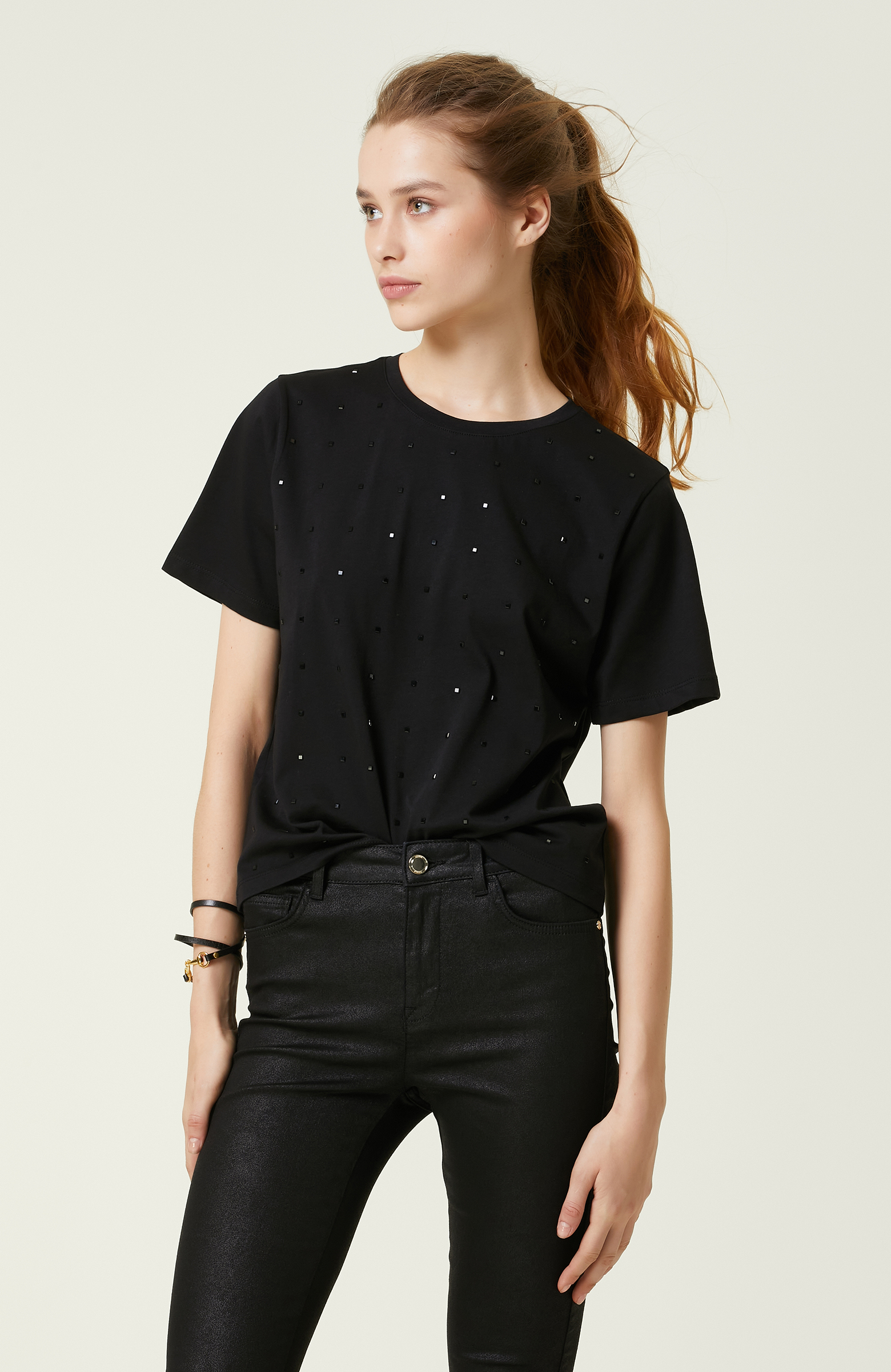 Siyah Taşlı T-shirt