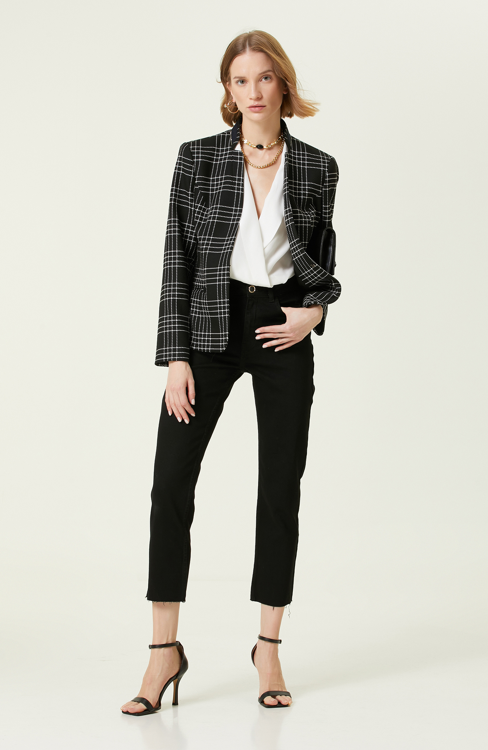 Basic Fit Siyah Denim Pantolon Basic Fit Siyah Denim Pantolon