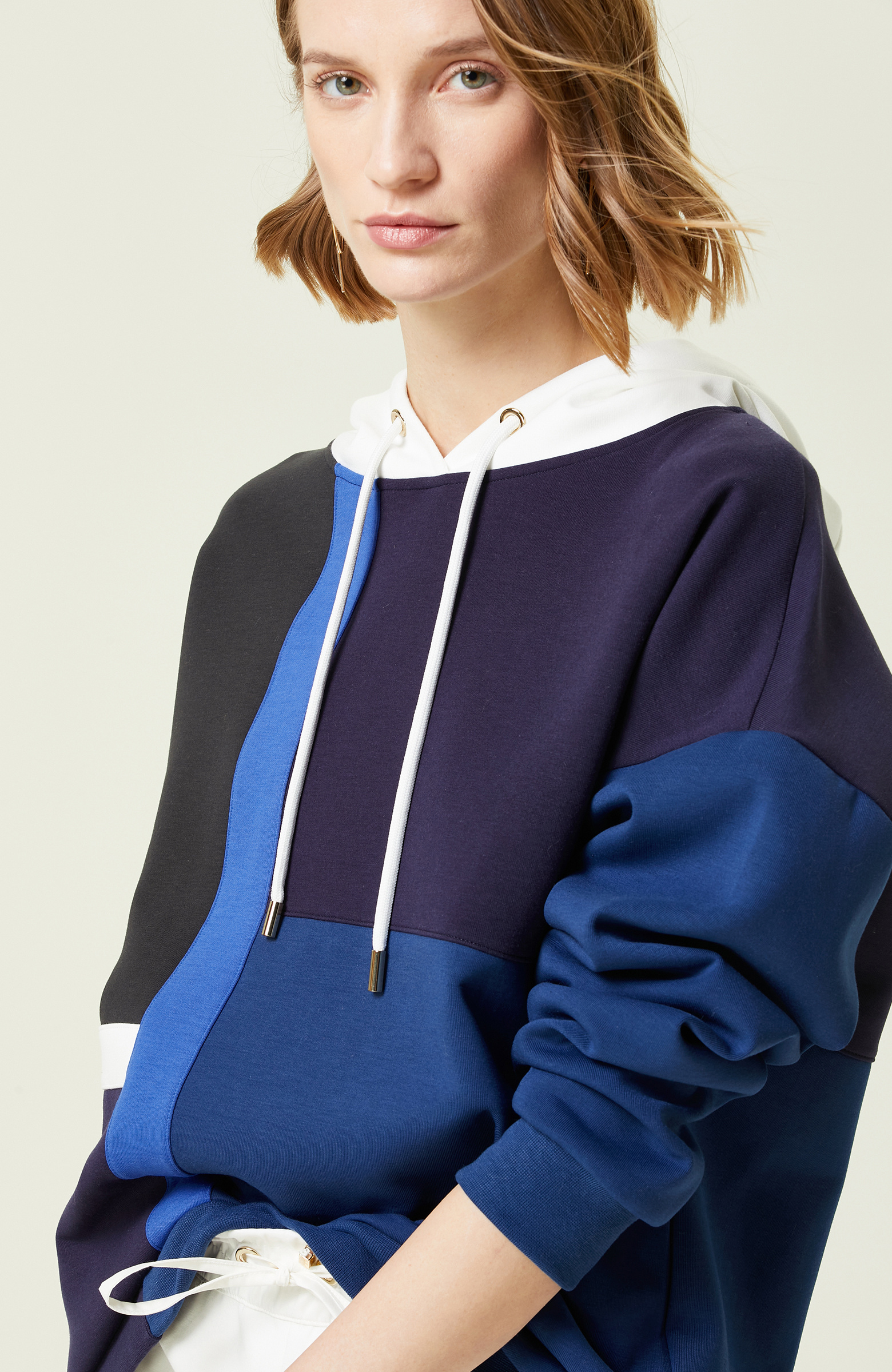 Saks Sweatshirt Saks Sweatshirt