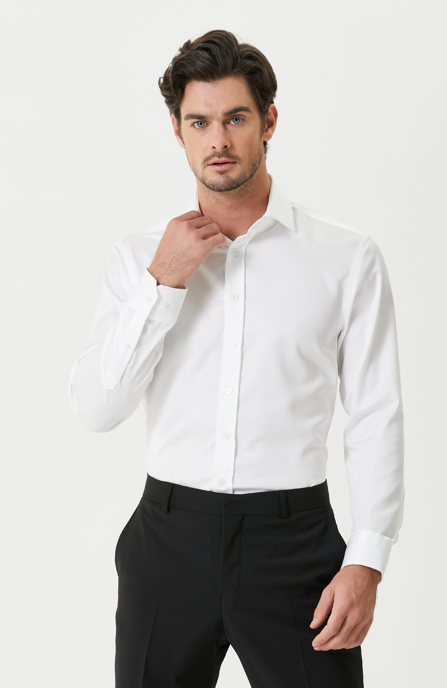 Slim Fit Beyaz Gömlek