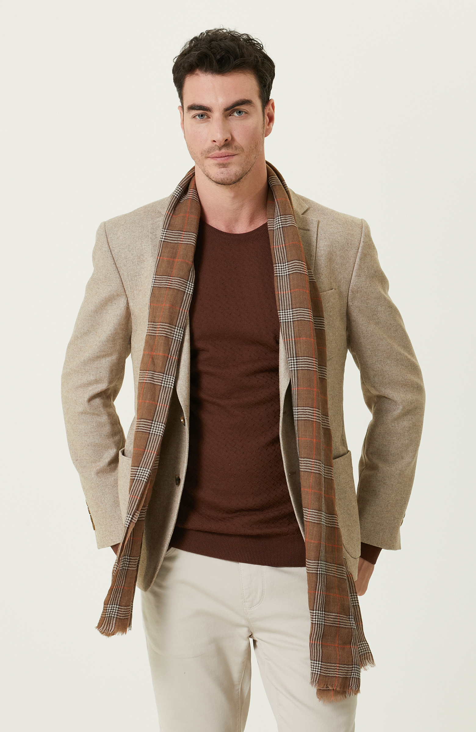 Bej Yün Karışımlı Örme Ceket