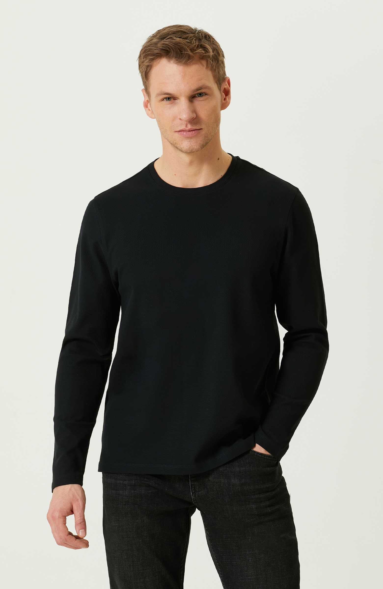 Siyah Sweatshırt Siyah Sweatshırt