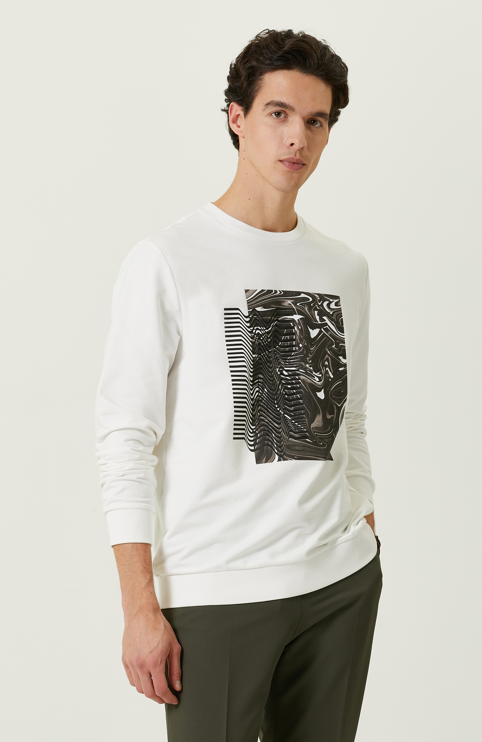 Ekru Slim Fit Sweatshirt Ekru Slim Fit Sweatshirt