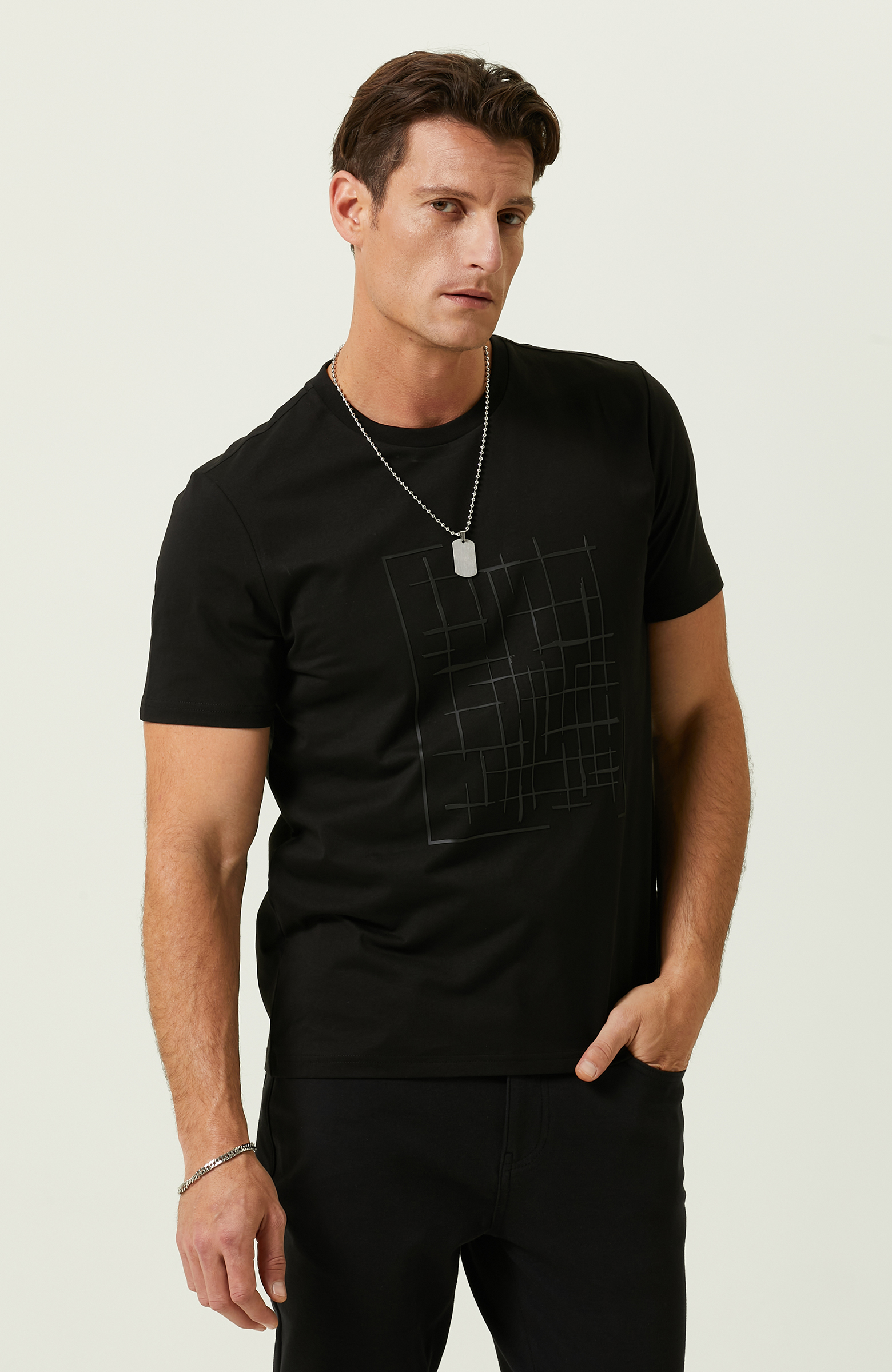 Siyah Baskılı Pamuklu Slim Fit T-Shirt Siyah Baskılı Pamuklu Slim Fit T-Shirt