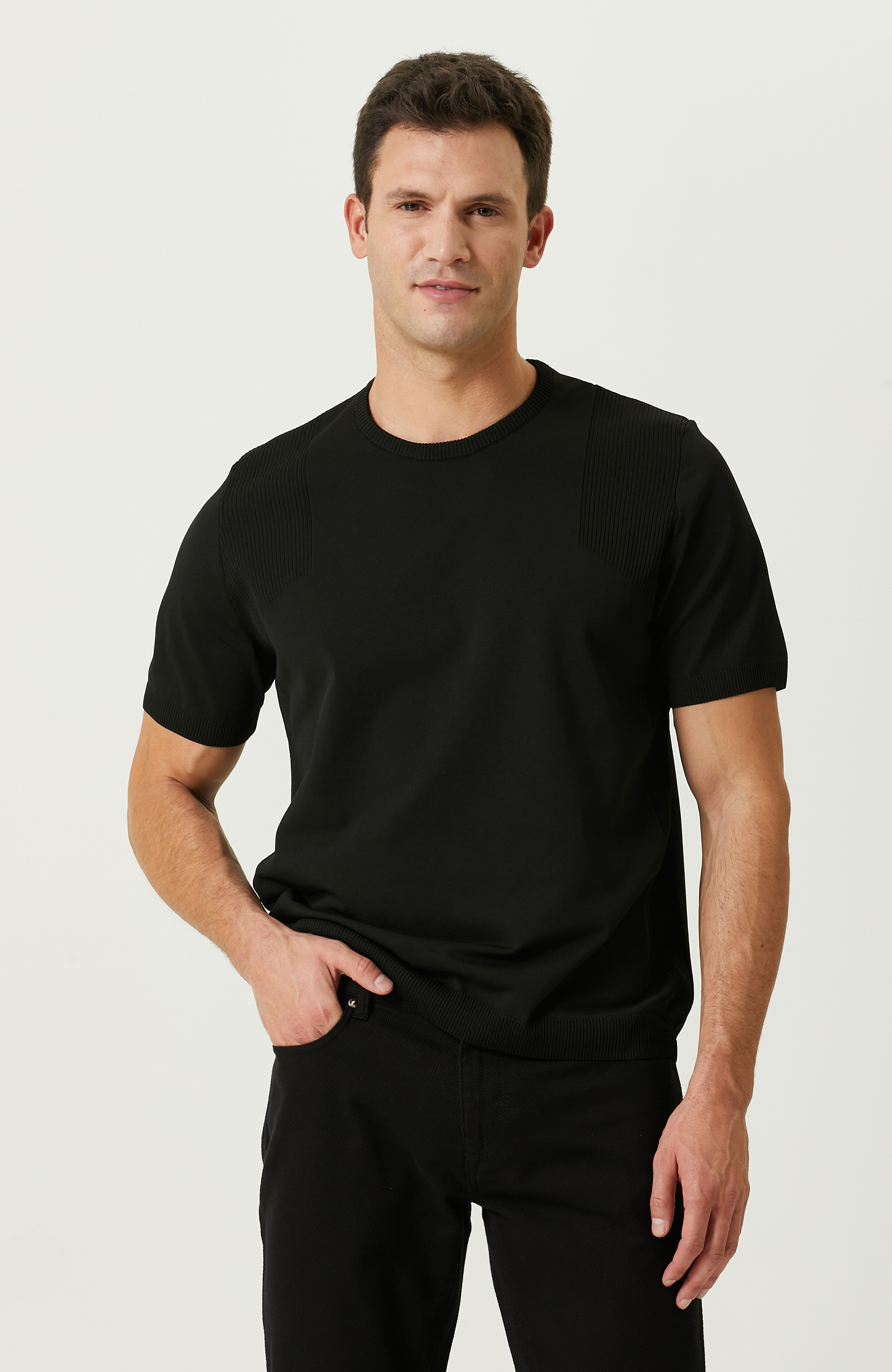 Siyah Kısa Kollu Triko Kazak