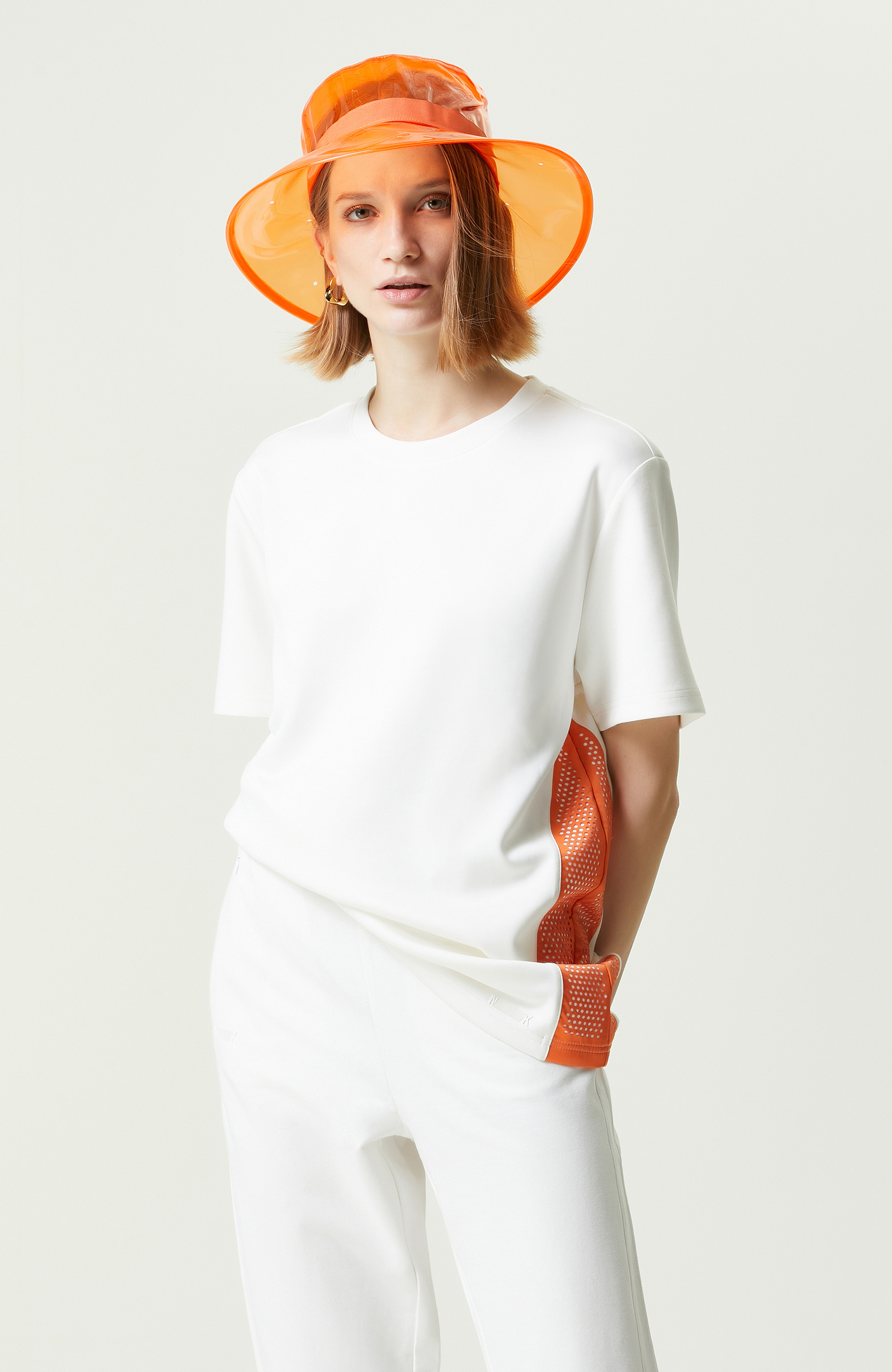 N-Tech Kırık Beyaz Bisiklet Yaka T-shirt